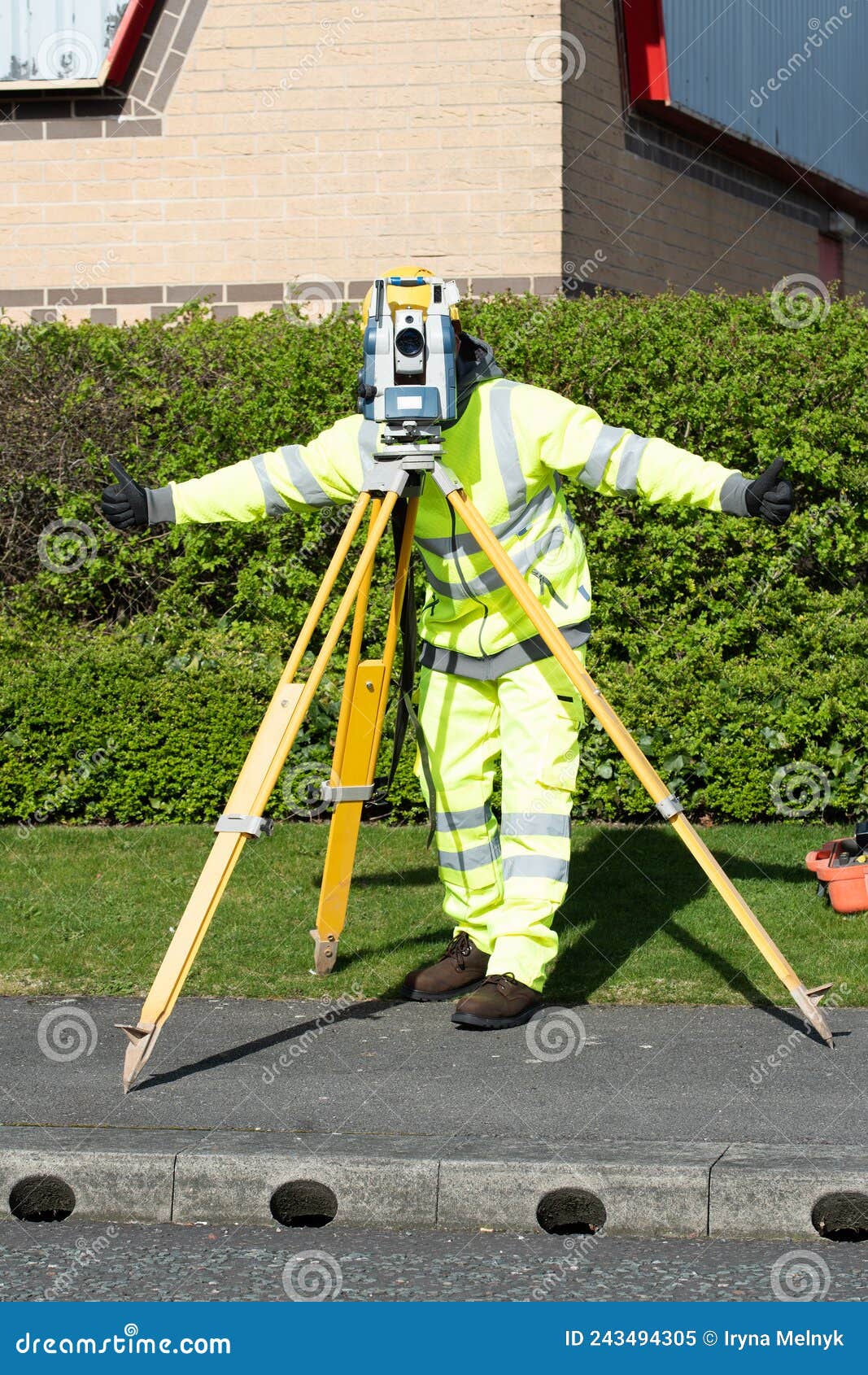 Site Engineer Using Electronic Total Station To Survey Road Stock Image ...