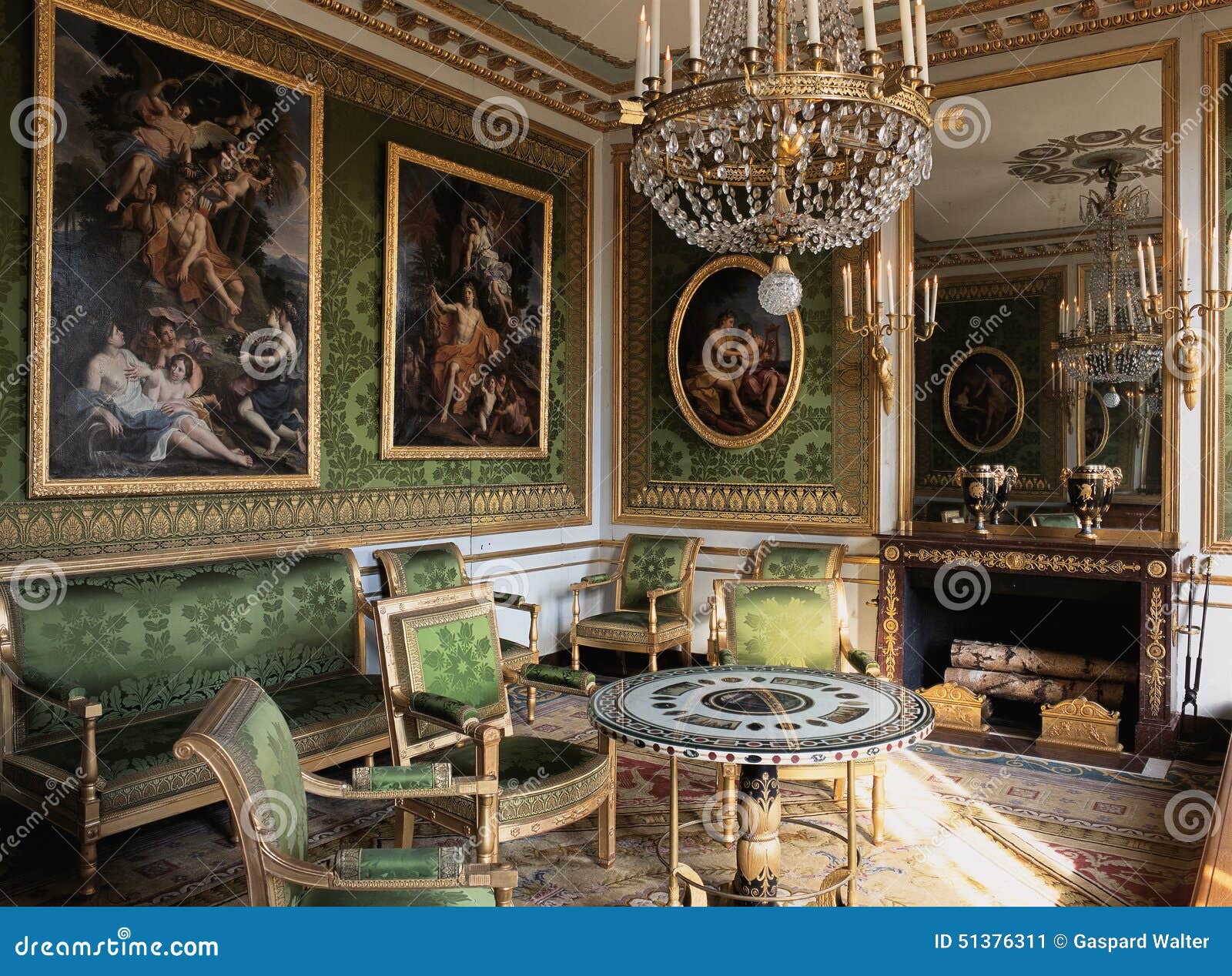 Sitio Verde En El Palacio De Versalles Foto editorial - Imagen de ...