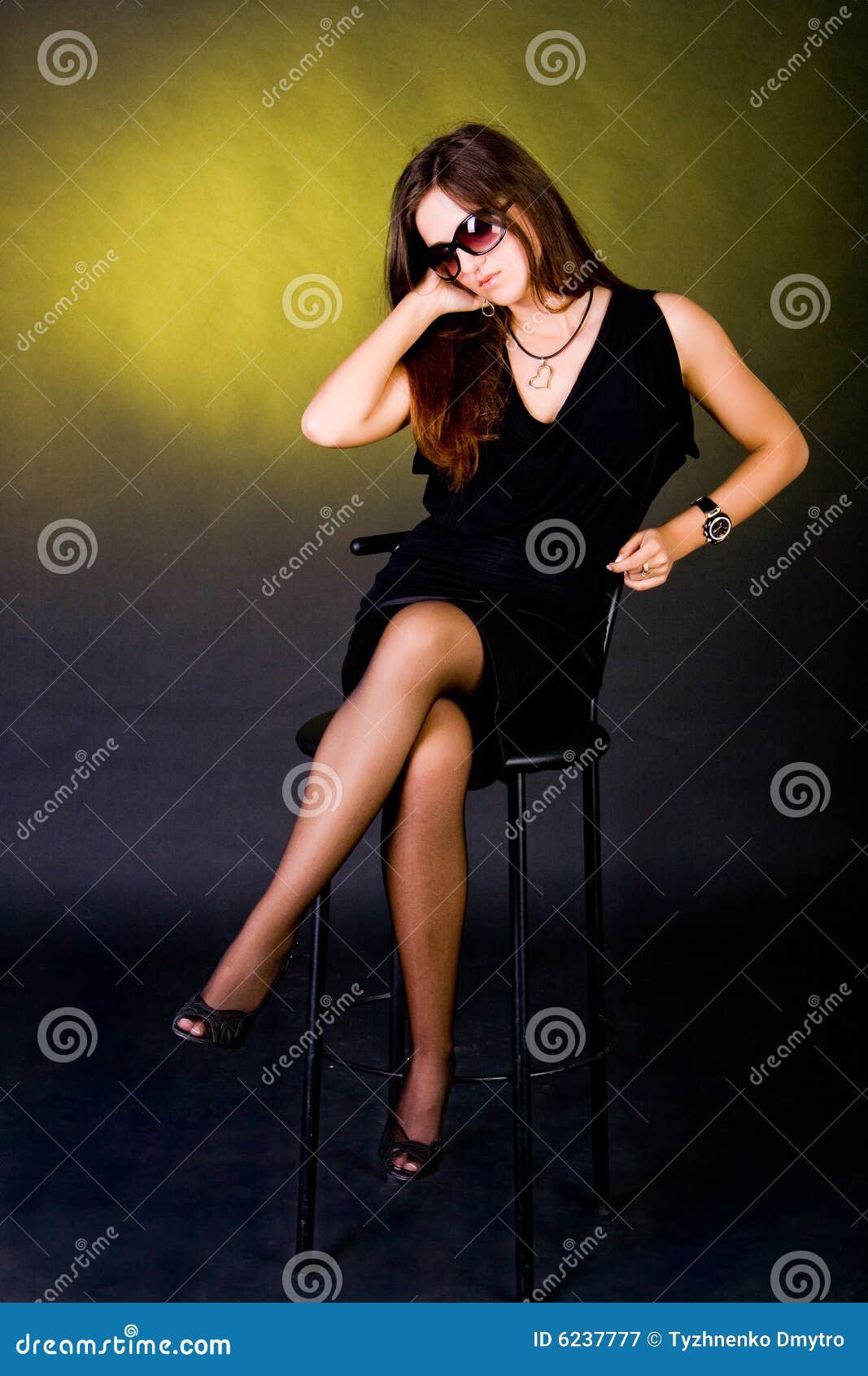 Sitted lady on black dress stock image. Image of brown - 6237777