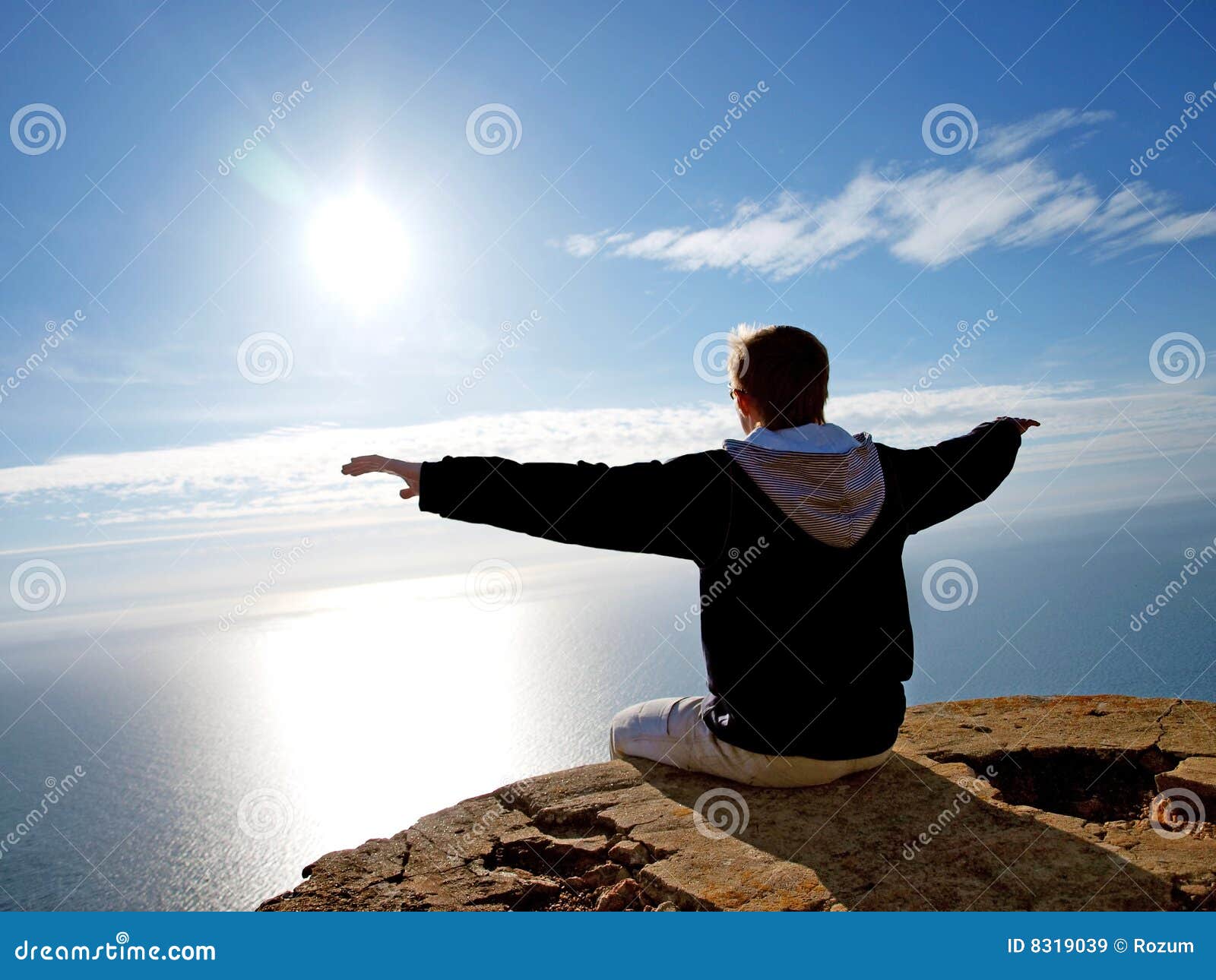 Sitzen auf Ausbrechen stockbild. Bild von rand, ikone - 8319039