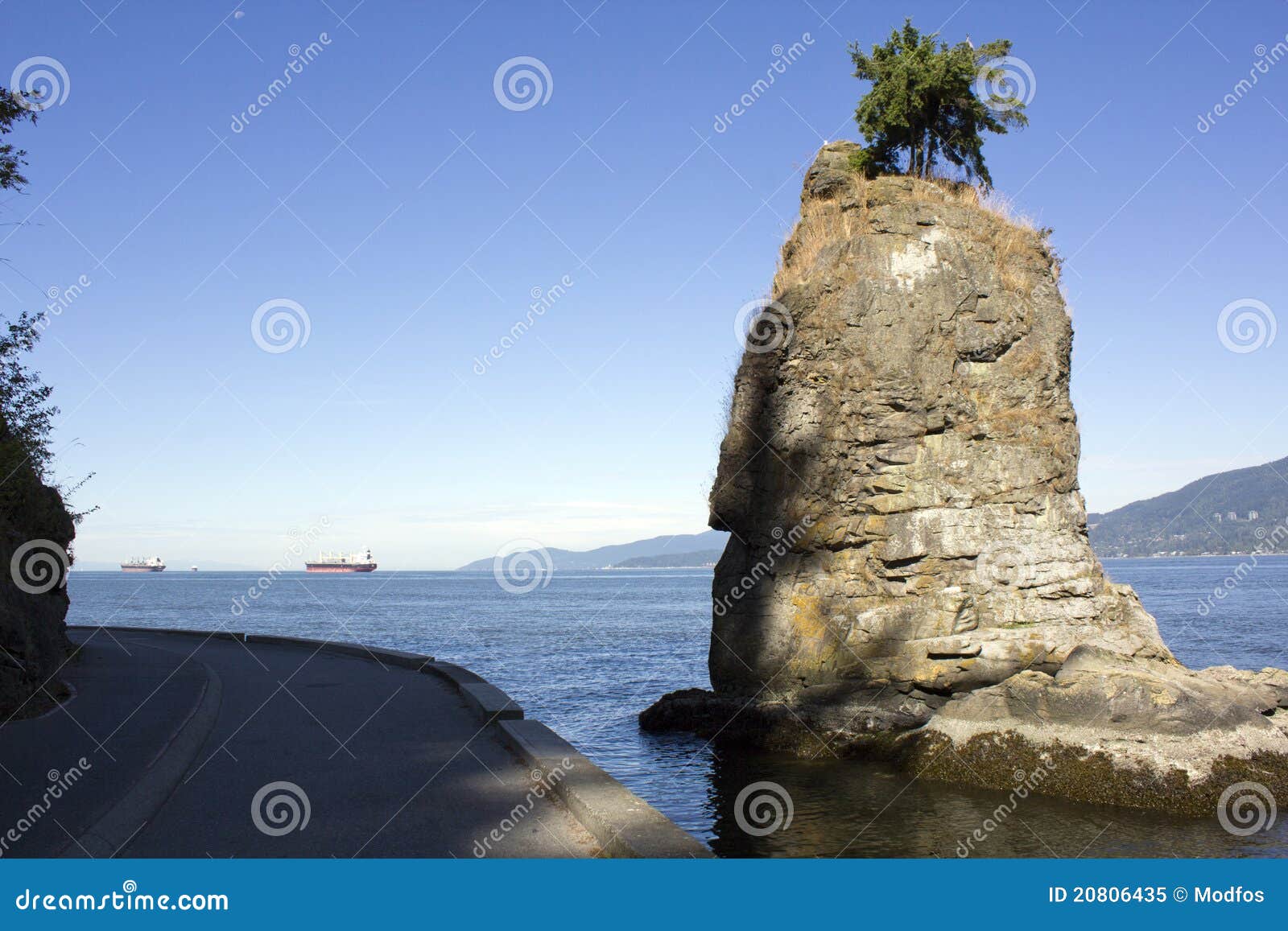 Siwash Rock, Stanley Park stock image. Image of british - 20806435
