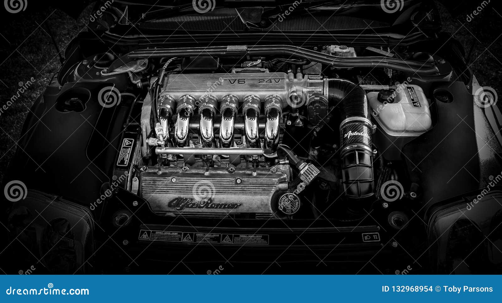 A six cylinder engine editorial stock image. Image of power - 132968954
