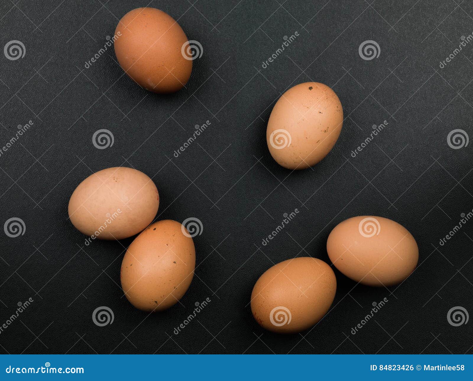 Six Fresh Free Range Organic Hens Eggs Stock Photo - Image of ...