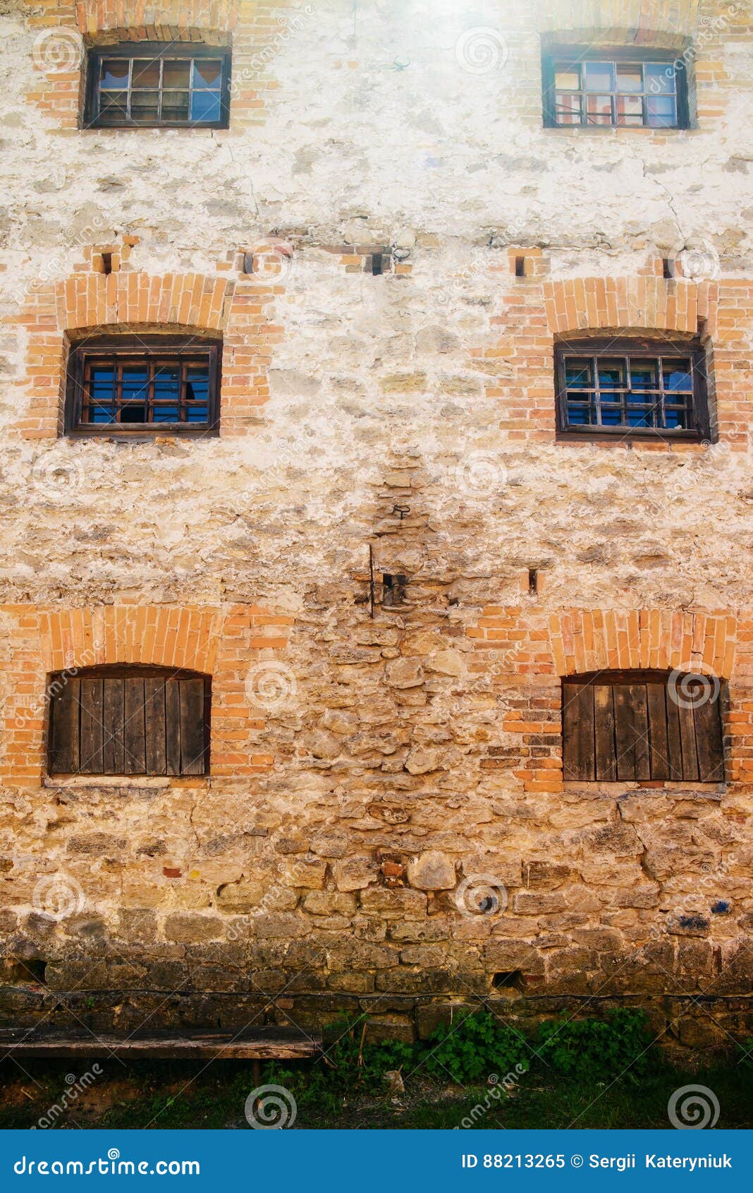 Six Windows on Old Building Stock Image - Image of architecture, italy ...