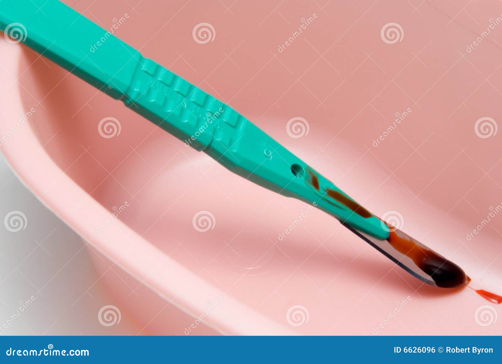 Skalpell stockfoto. Bild von werkzeug, blutung, metall - 6626096