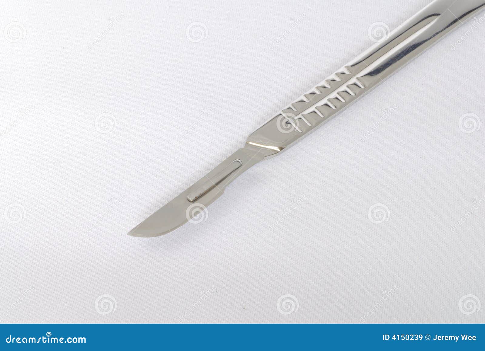 Skalpell des Chirurgen stockbild. Bild von doktor, schutz - 4150239