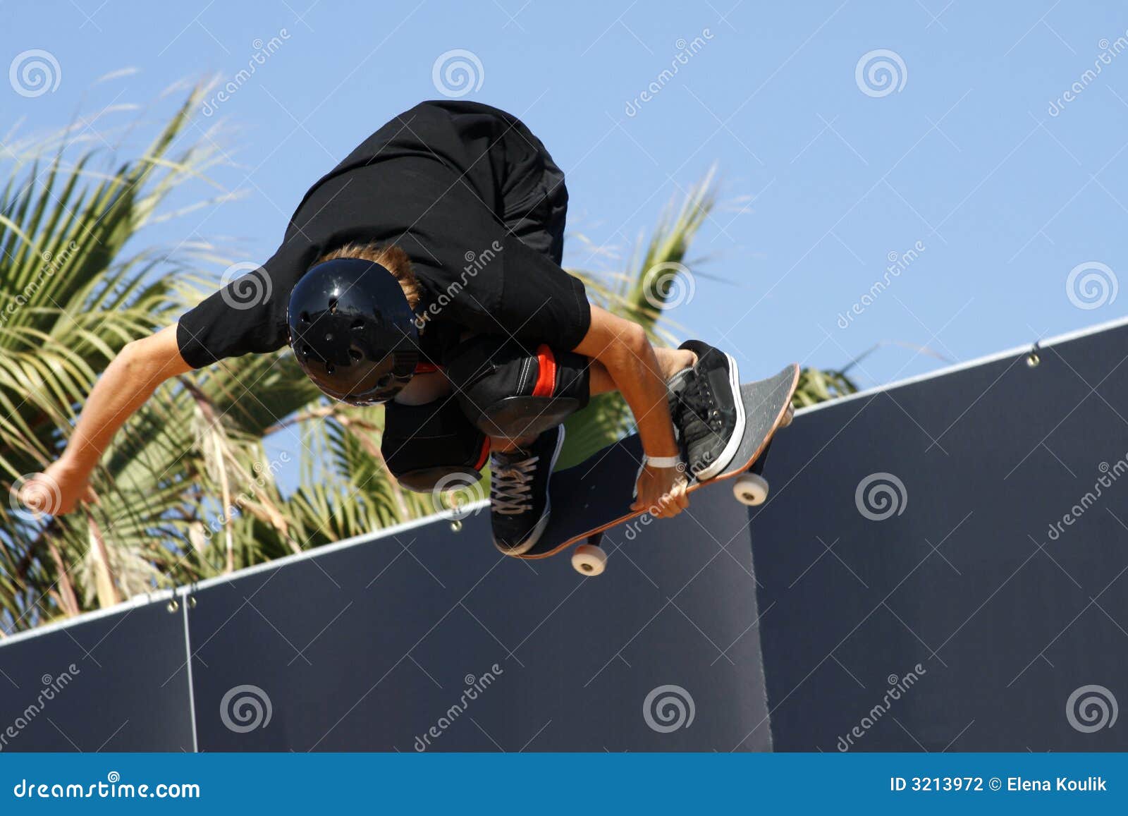 Skateboard tricks stock photo. Image of play, ramp, muscular - 3213972