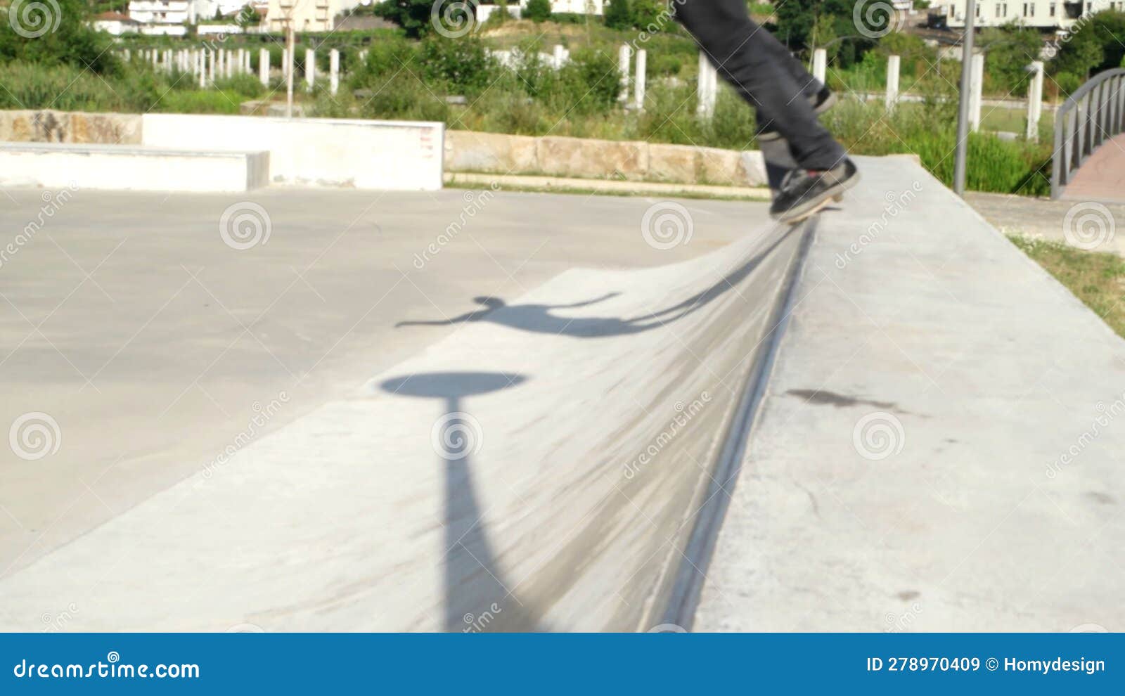 Skateboarder Performing a Grind Stock Image - Image of trick, sport ...