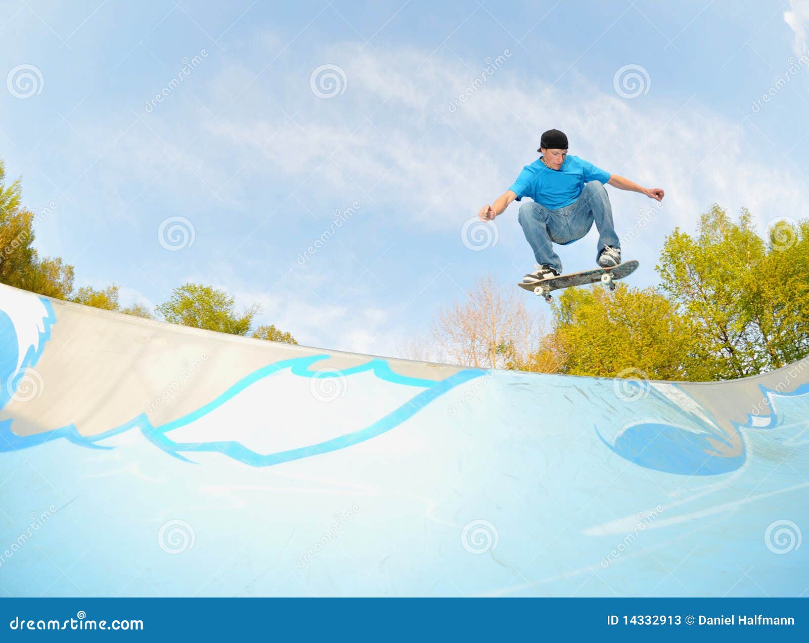 Skateboarding and Concrete Wave Stock Image - Image of activity ...