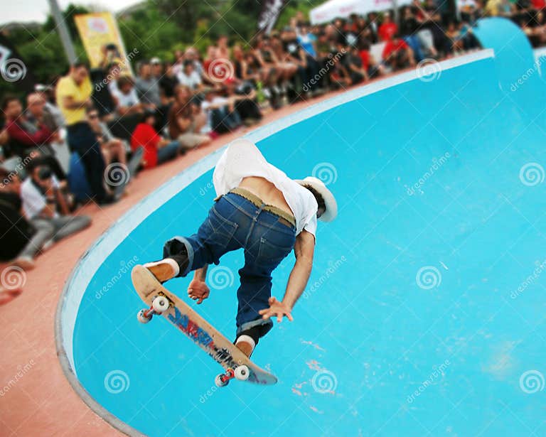 Skateboarding in a pool 3 stock photo. Image of unfocused - 5614466