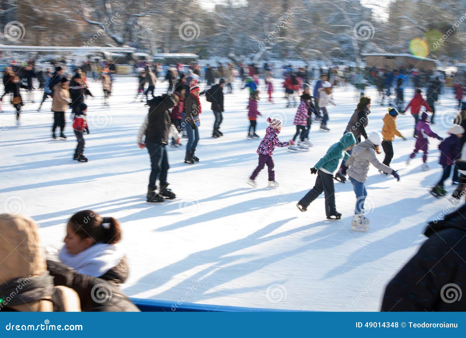 Ice, Rink, Crowd, Sport, Venue, Recreation, Skating, Leisure, Shopping ...
