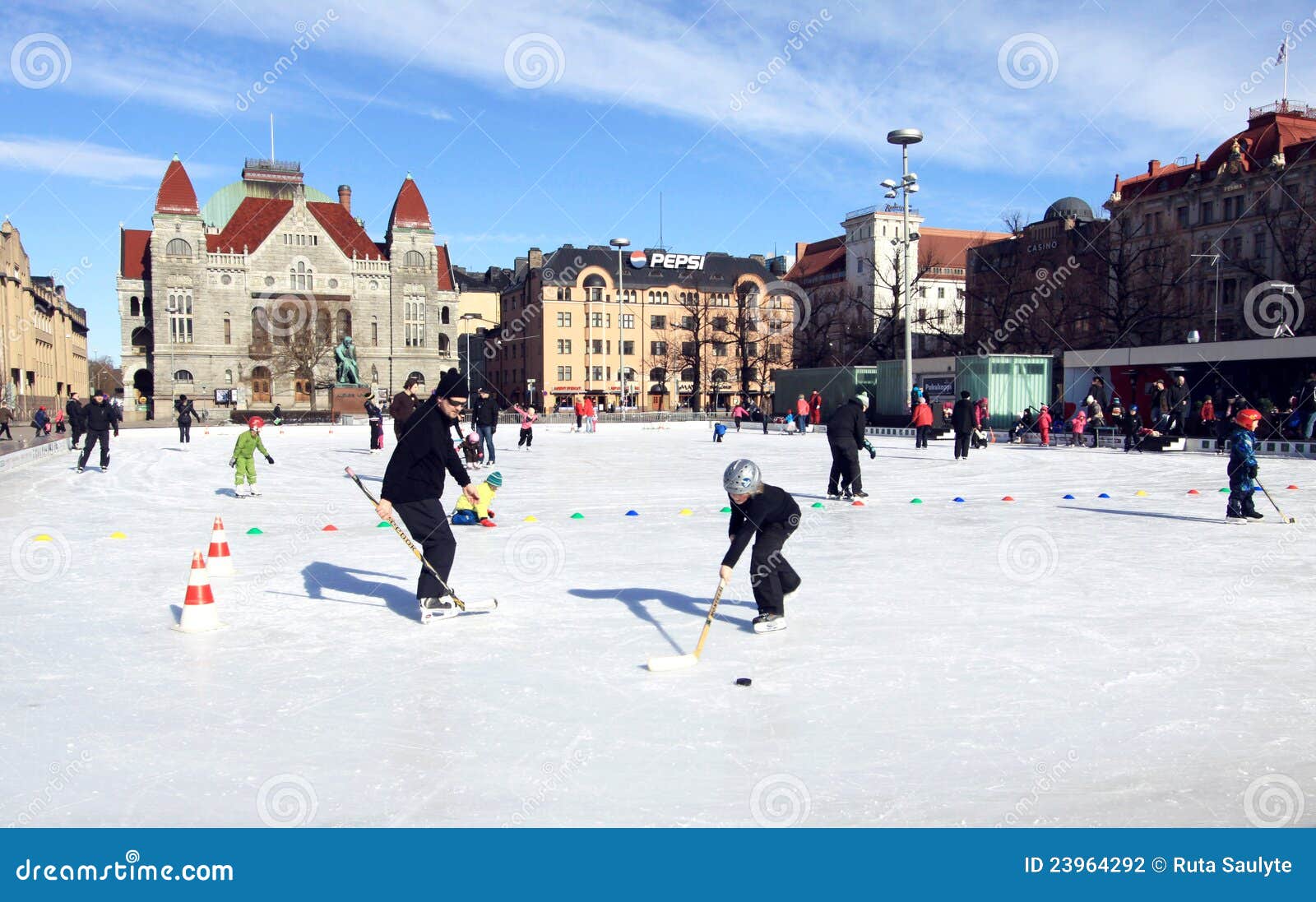 Skating in Helsinki editorial photography. Image of sunshine - 23964292
