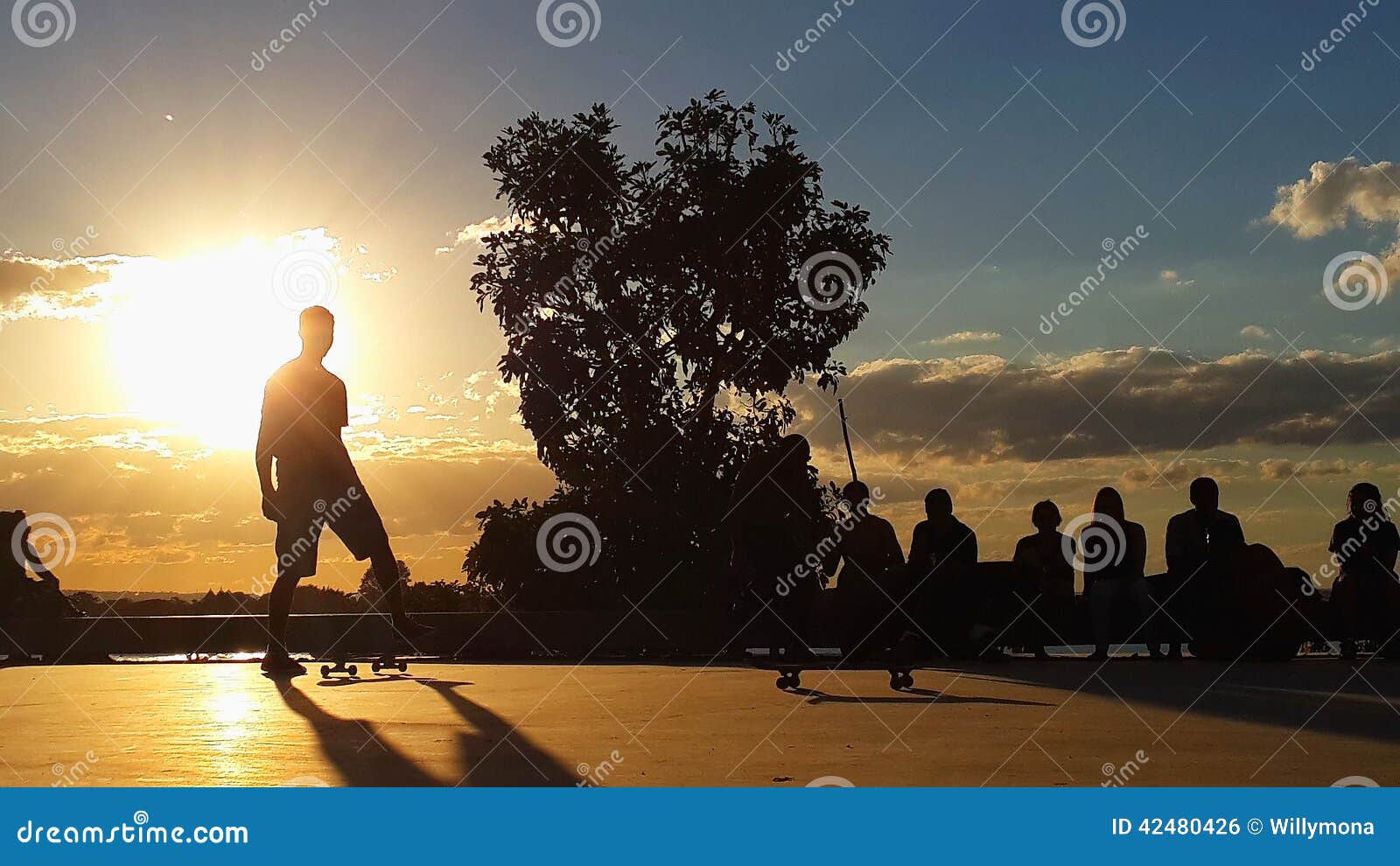 Skating editorial photo. Image of sunset, sunrise, brasil - 42480426