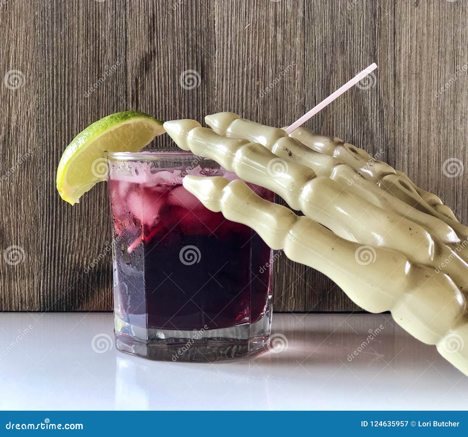 Skeleton Drinking a Cocktail Stock Image - Image of glass, drinks ...