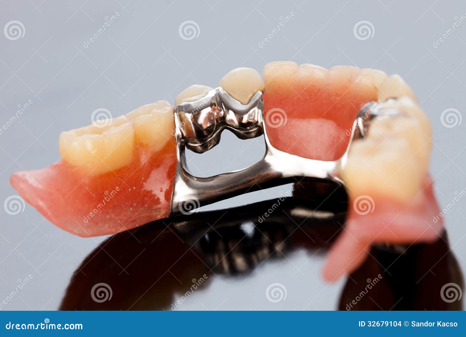 Skelett- Protes - Fixandebeståndsdelar Arkivfoto - Bild av stängning ...