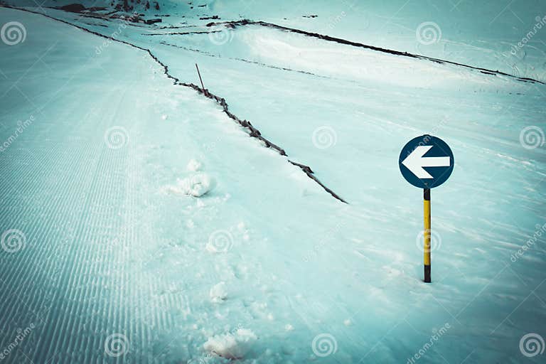 Ski slope sign stock photo. Image of snow, turist, sign - 51409142