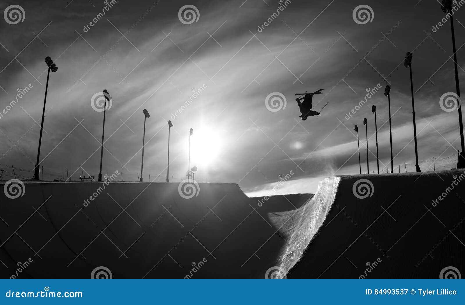 Skier Doing an Inverted Trick in Winter Snow Halfpipe Editorial ...