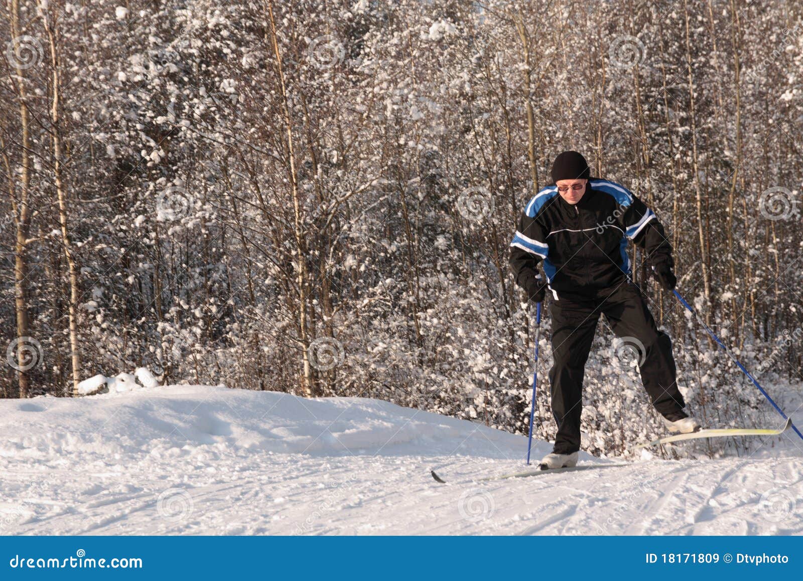 Skier wing-footed stock image. Image of drive, time, competition - 18171809