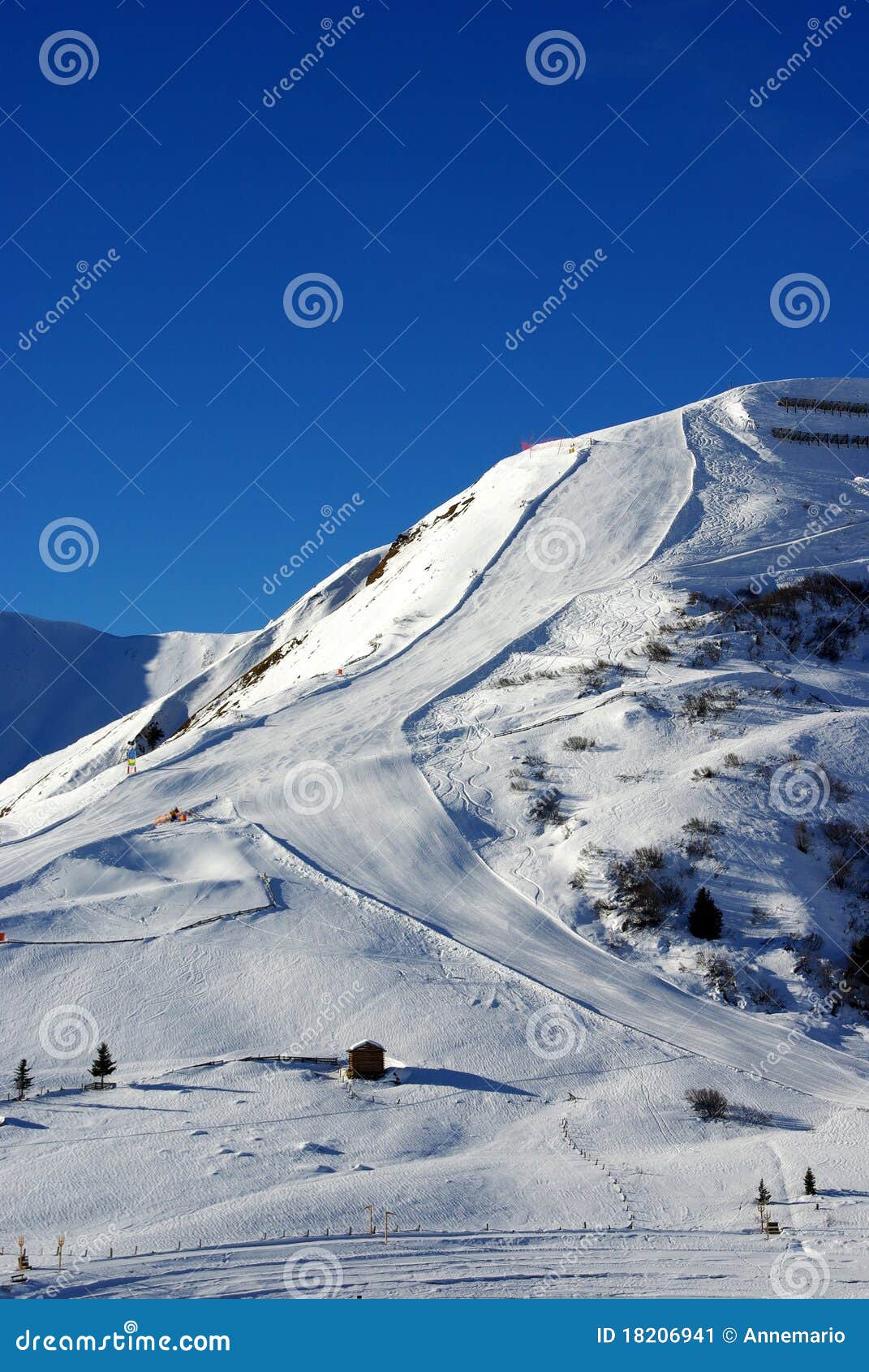 Skiing slope stock image. Image of austria, experience - 18206941