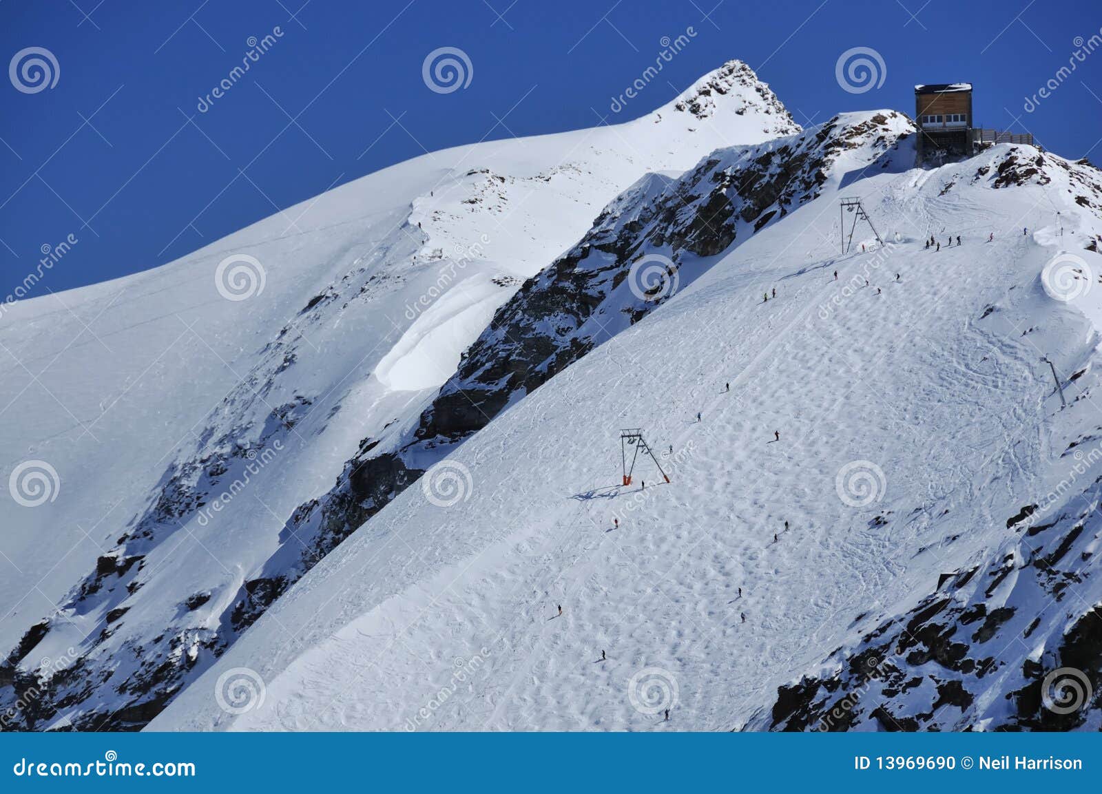 Skiing in Zermatt stock photo. Image of altitude, alpine - 13969690