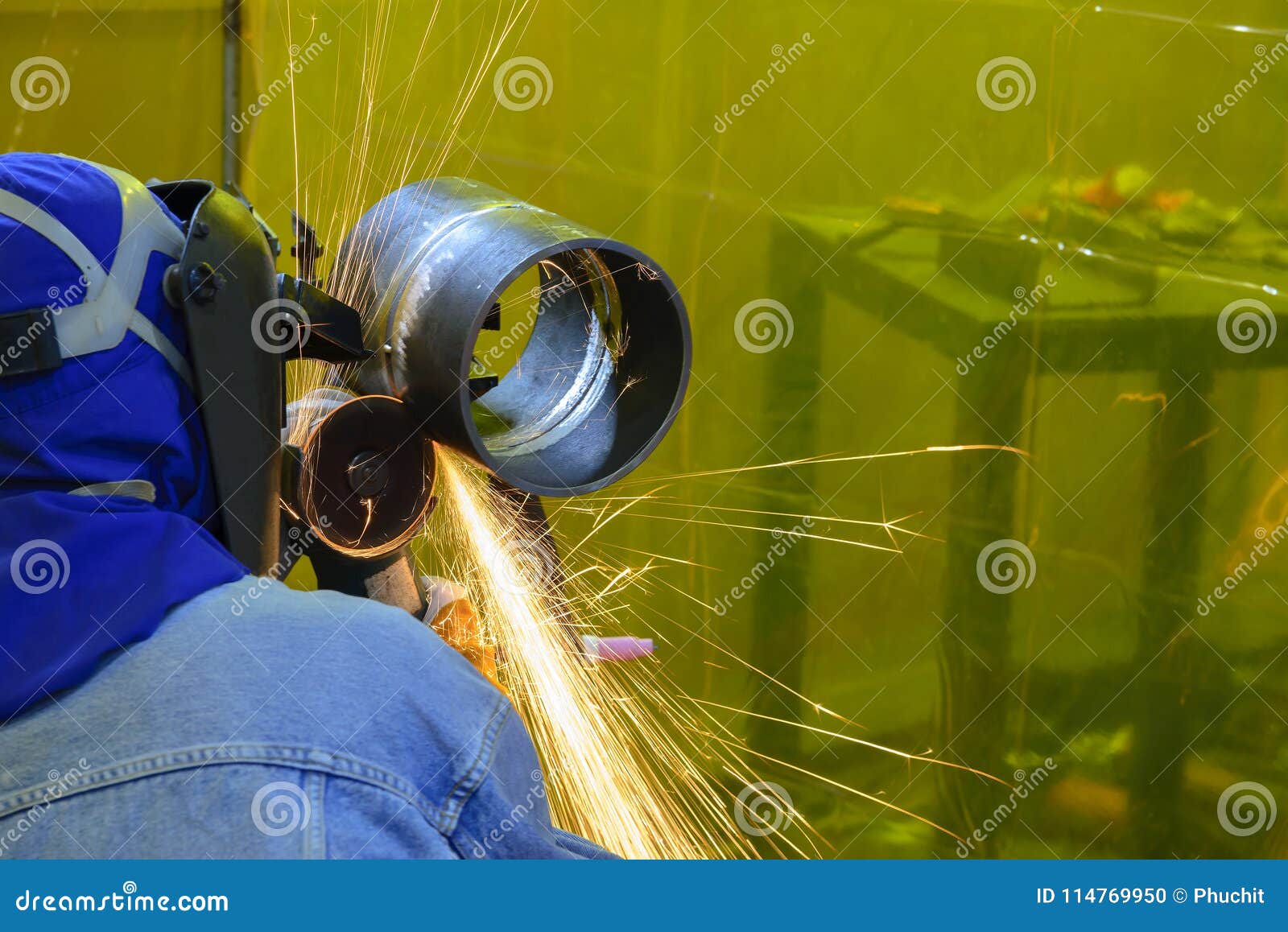 The Skill Worker Use Hand Grinding Machine Stock Photo - Image of flash ...