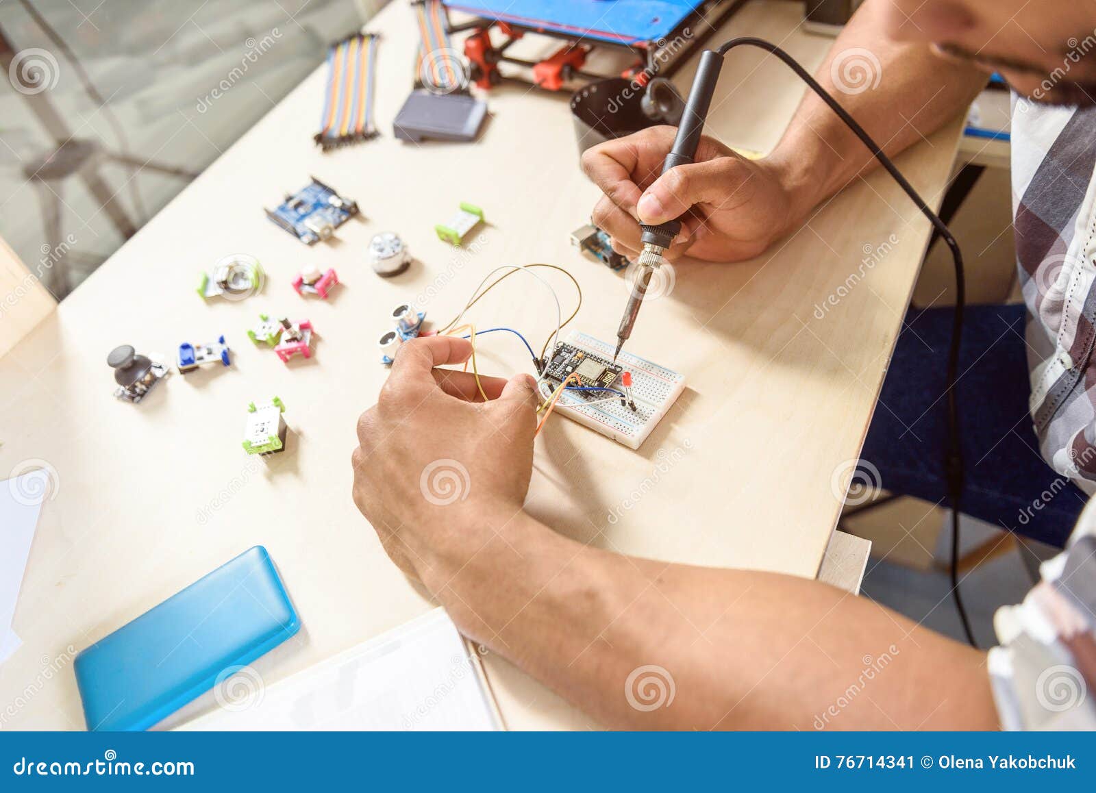 Skillful Young Man Engineering 3d Printer Stock Image - Image of ...