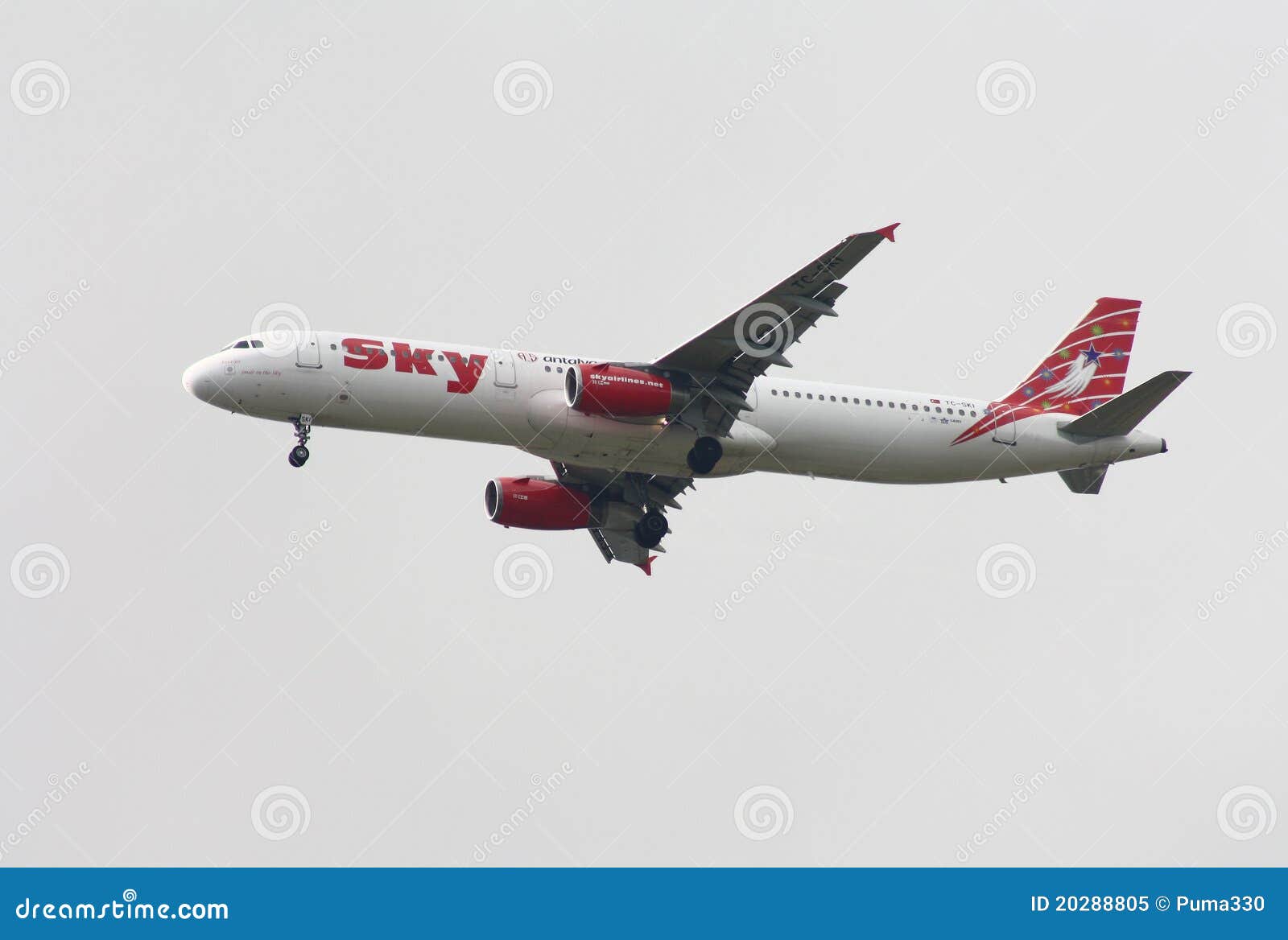Sky Airlines Airbus A321 editorial image. Image of scheme - 20288805