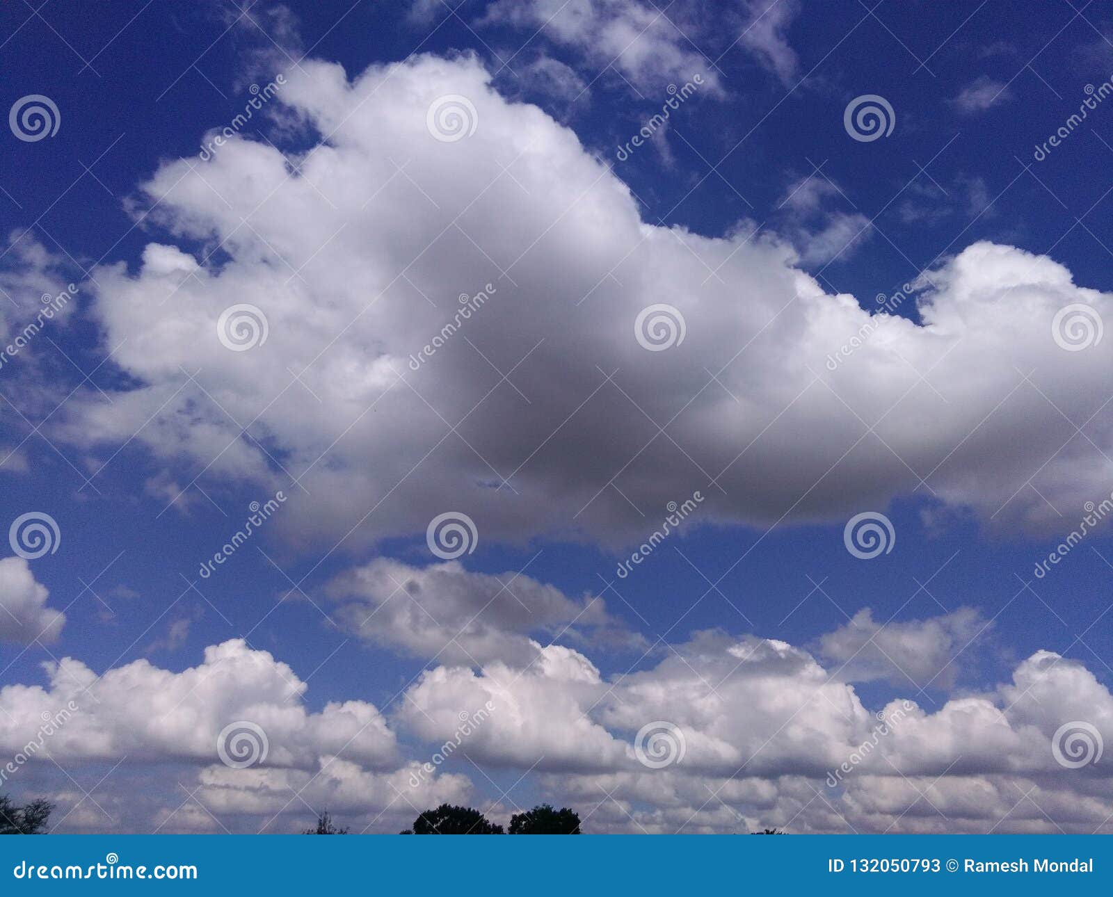 Sky stock image. Image of rever, beautiful, netur, tree - 132050793