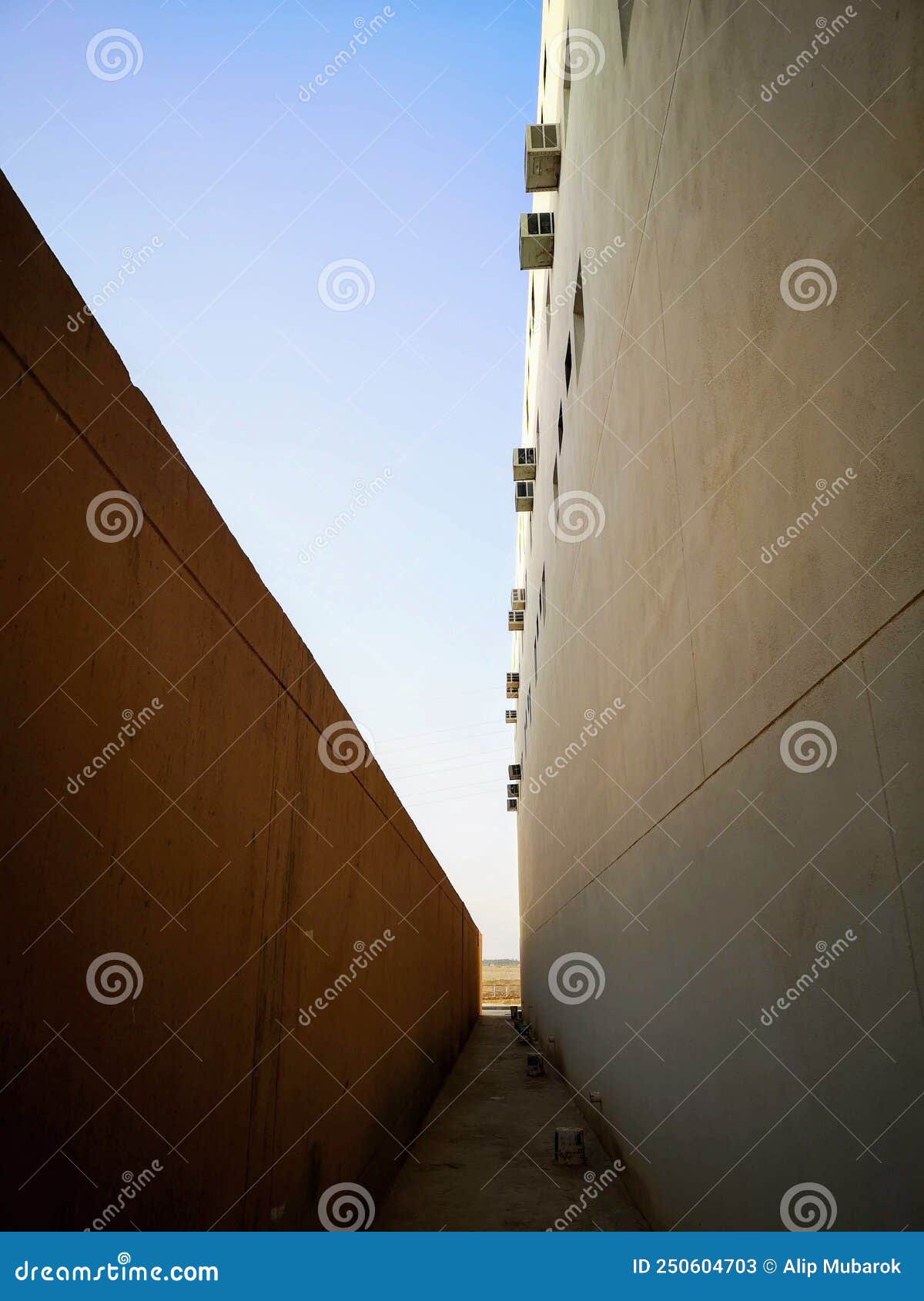 Sky, building, path stock image. Image of building, path - 250604703