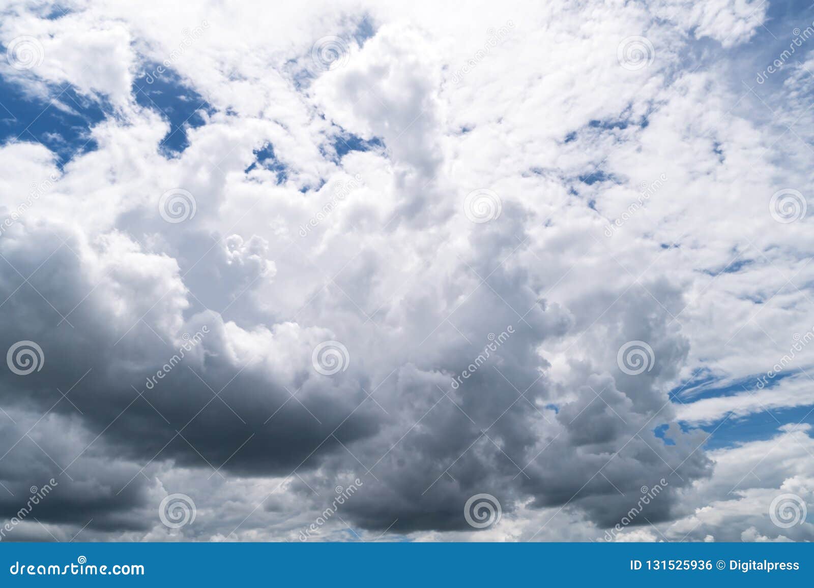 Sky with Cumulus Clouds, Beautiful Dramatic Cloudscape Stock Photo ...