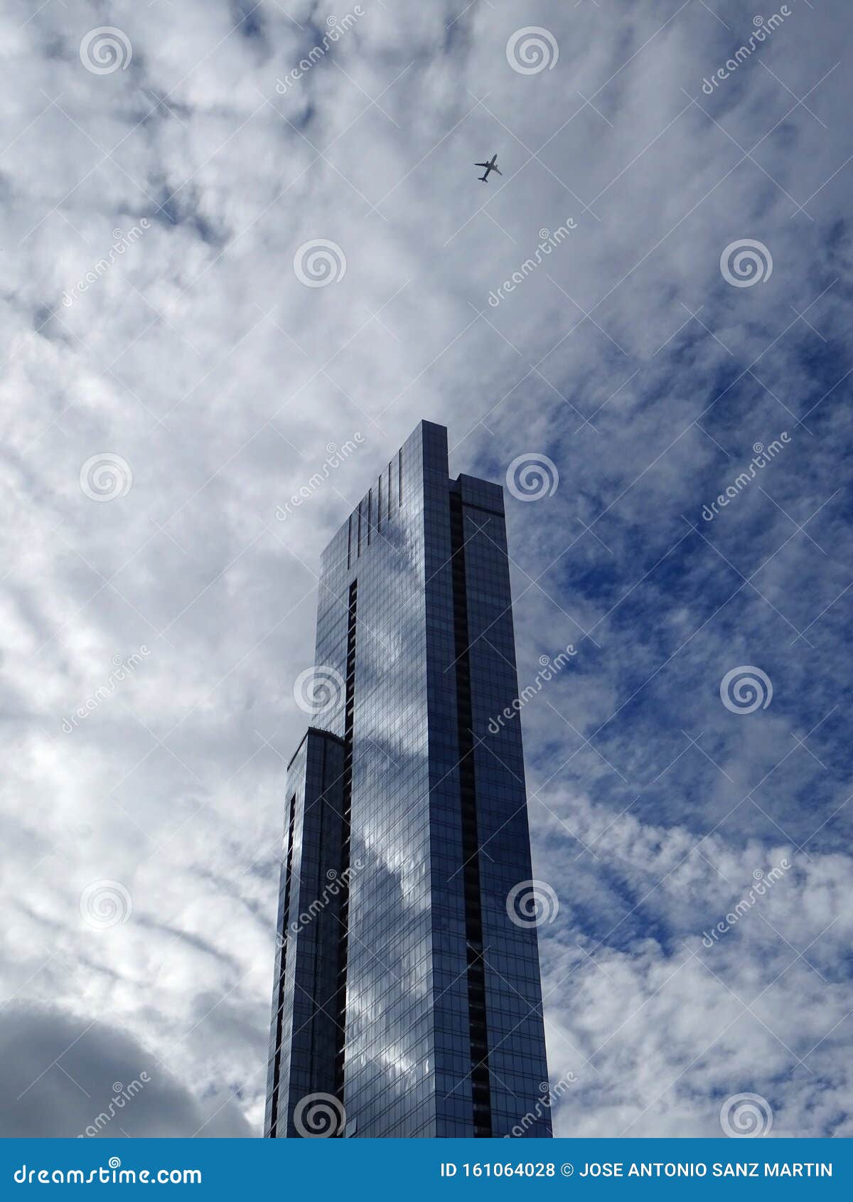 Skyscraper in the Loop of Chicago. Illinois. USA Stock Photo - Image of ...