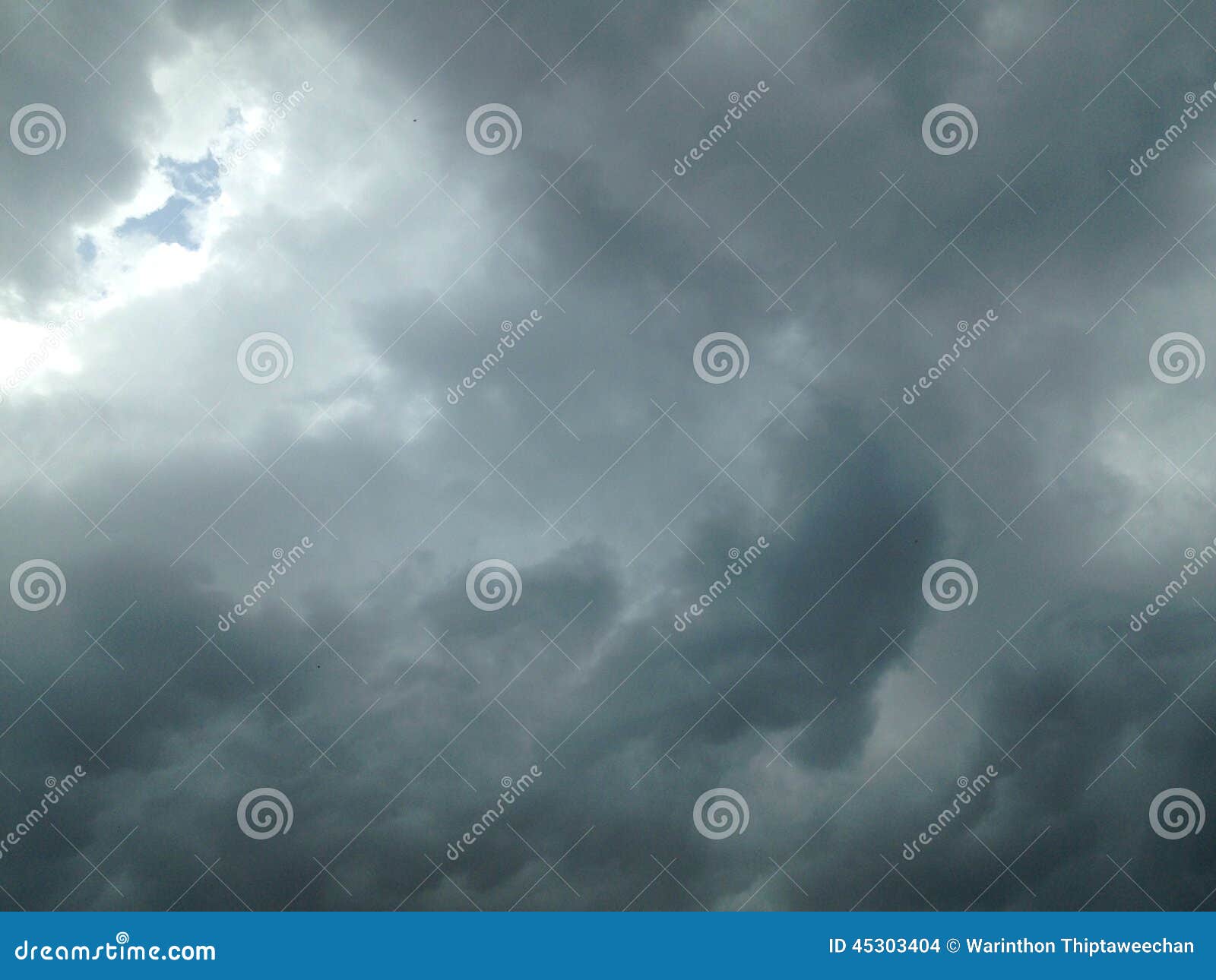 The sky before raining stock photo. Image of stormy, cloud - 45303404