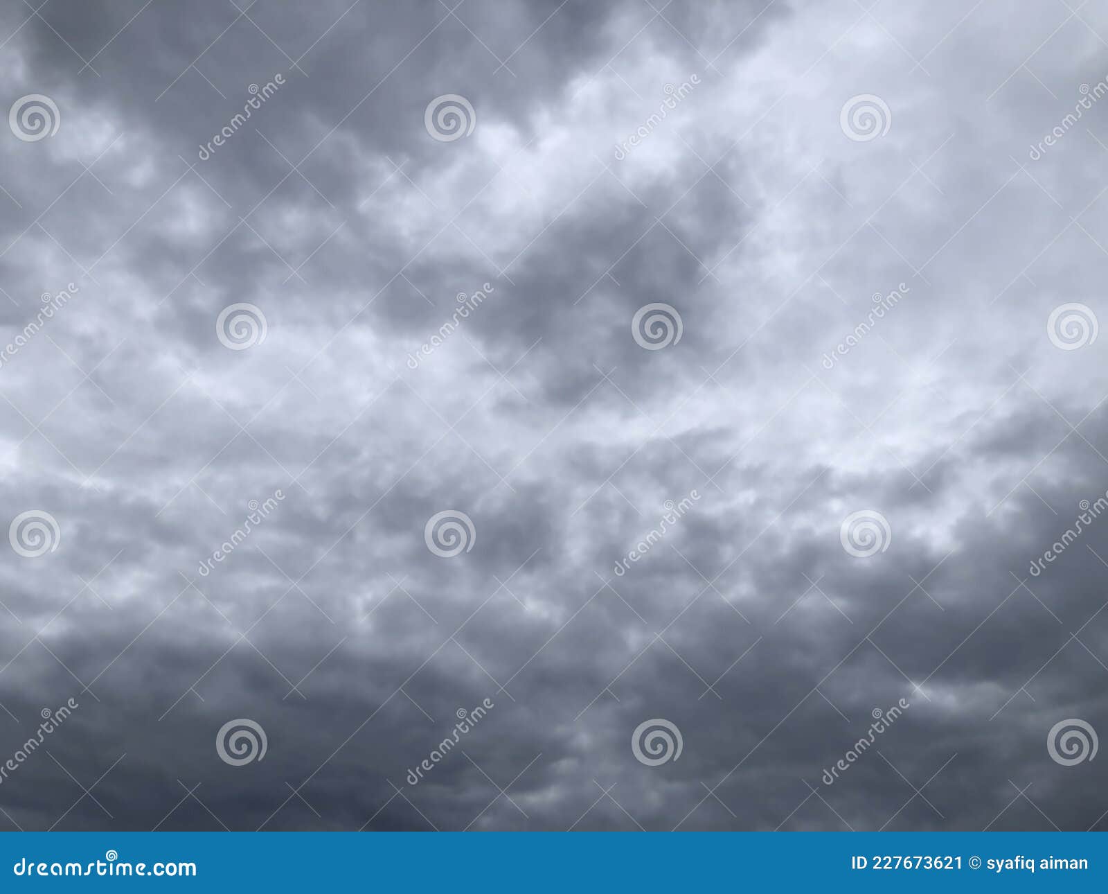 Sky before raining stock image. Image of horizon, sunlight - 227673621