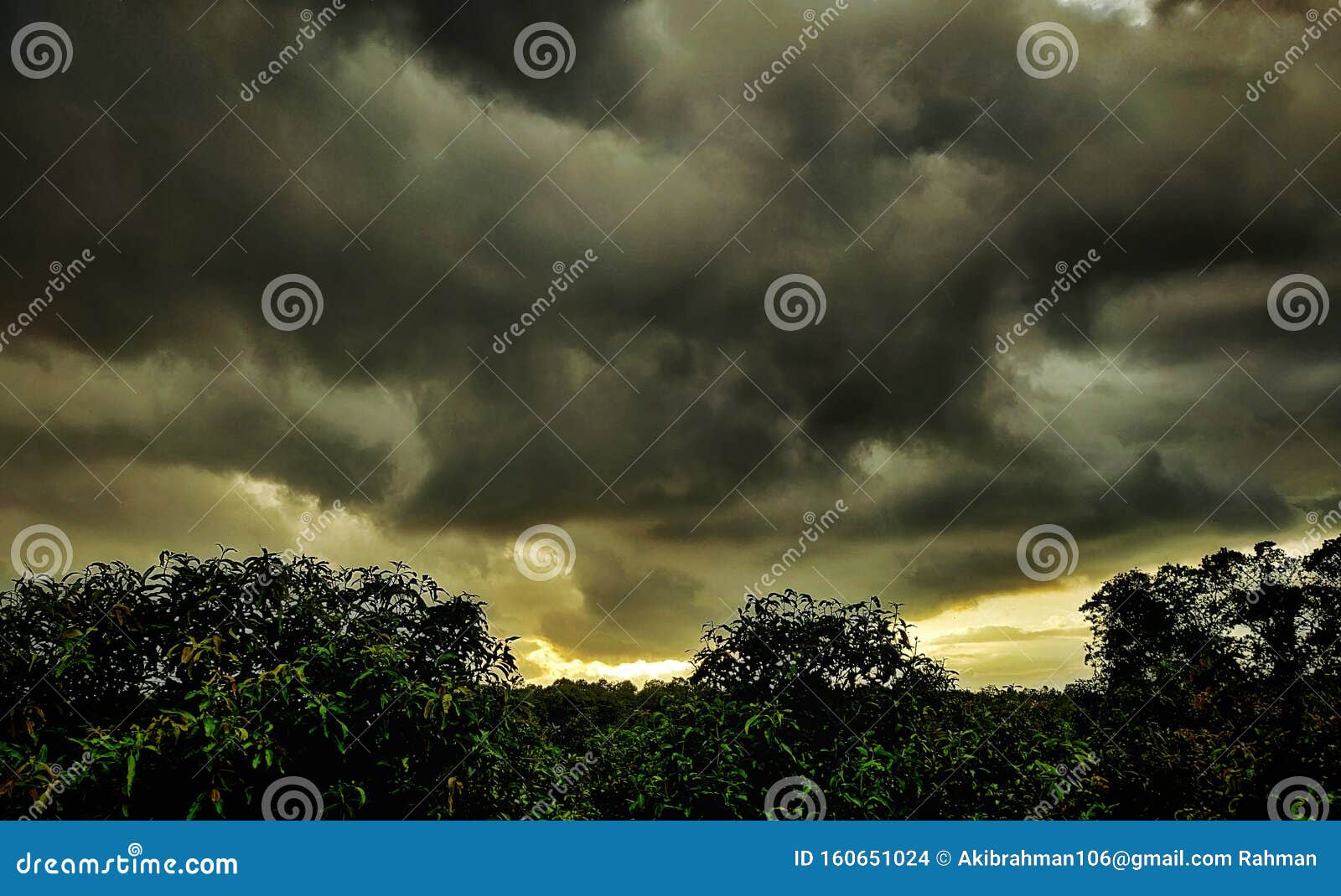 Sky is Ready To Wash the Place with Heavy Rain |heavy Cloud Stock Photo ...