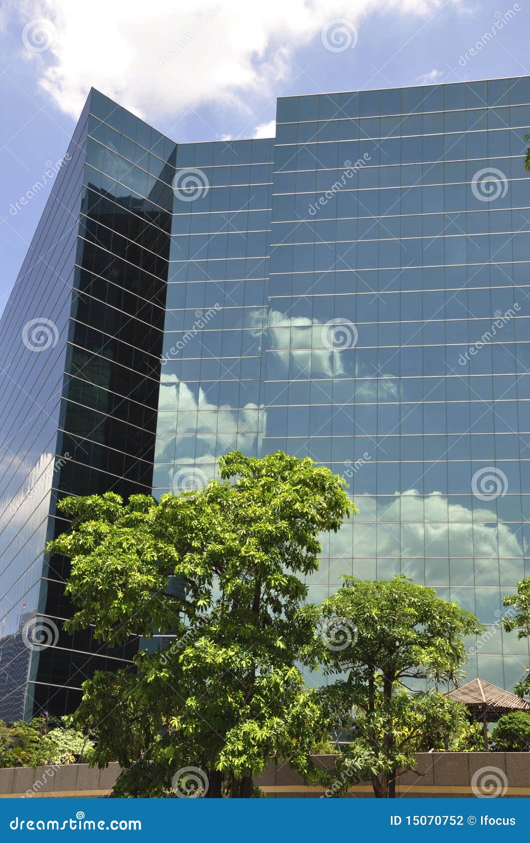 Sky Reflection in Glass Tower Stock Photo - Image of rooftop, modern ...