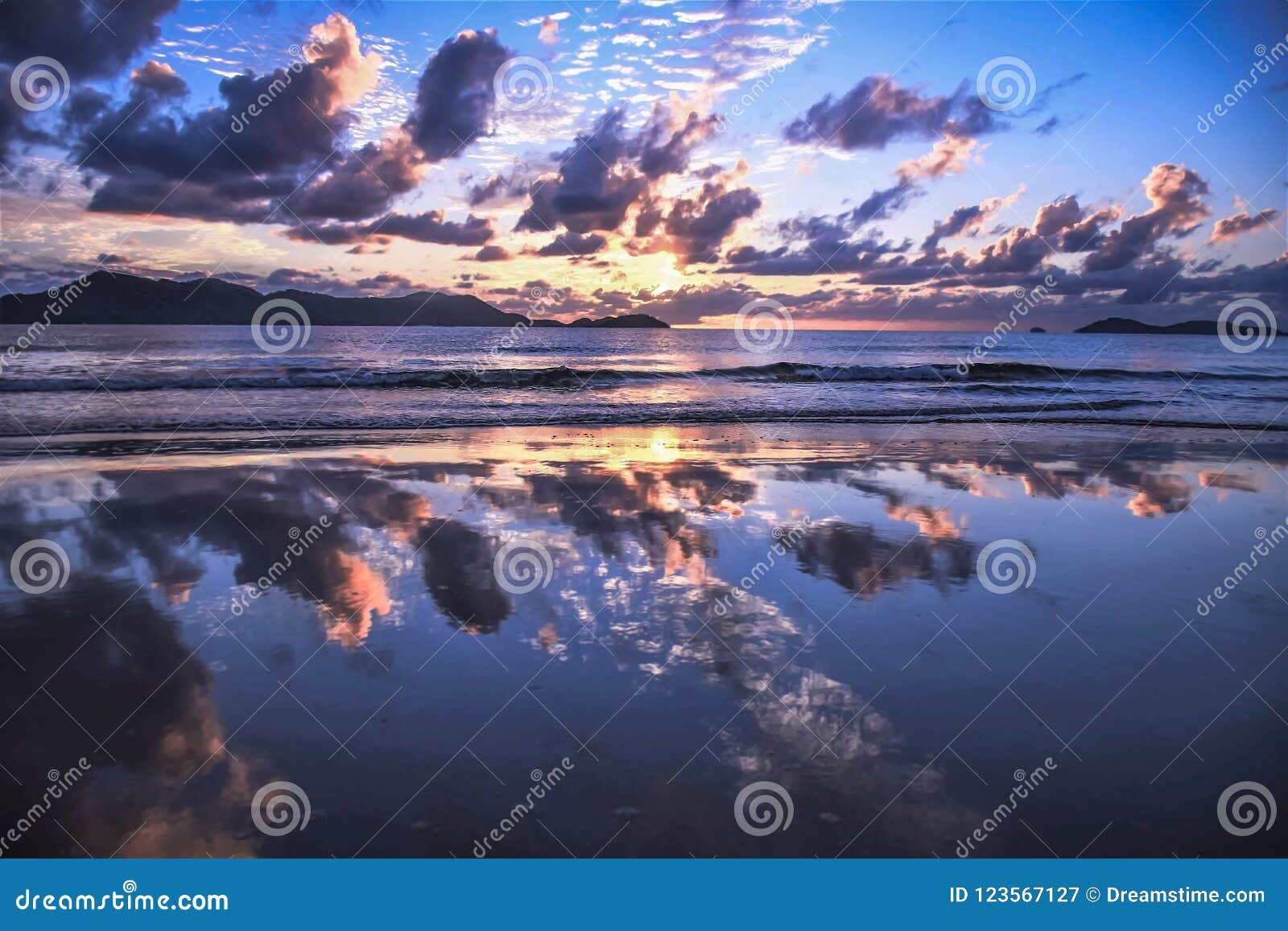 Australian sunrise stock image. Image of nature, cloudscape - 123567127
