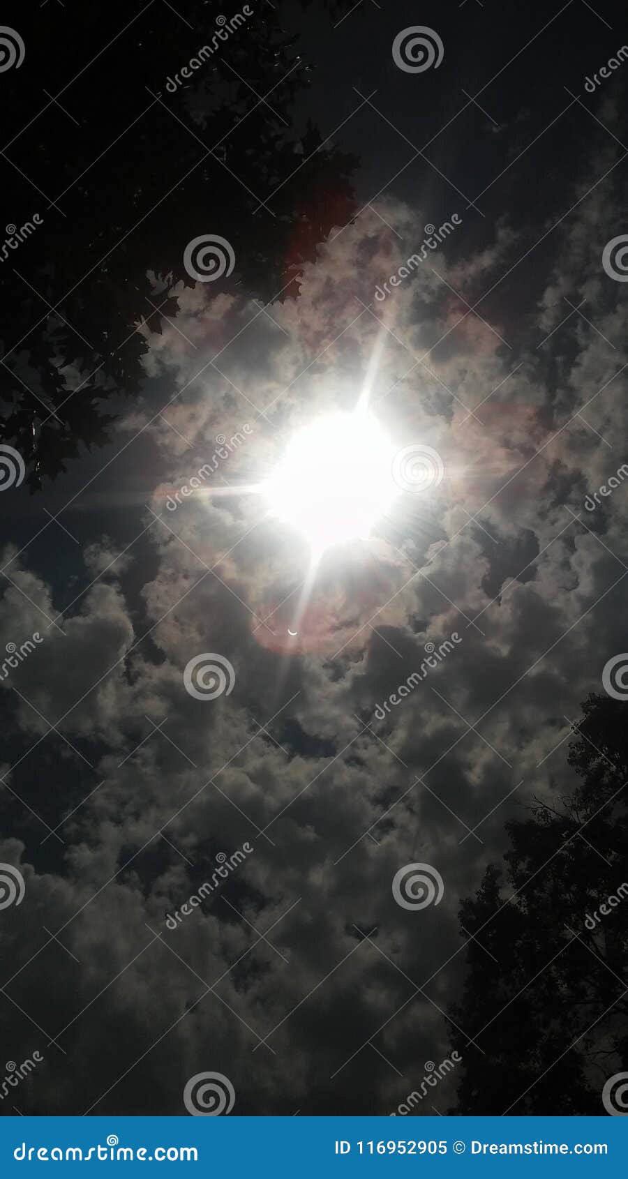 Red eclipse stock image. Image of light, summer, eclipse - 116952905