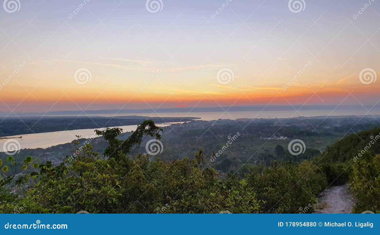 Sky Sunset Horizon Beauty of Philippines Island Stock Photo - Image of ...