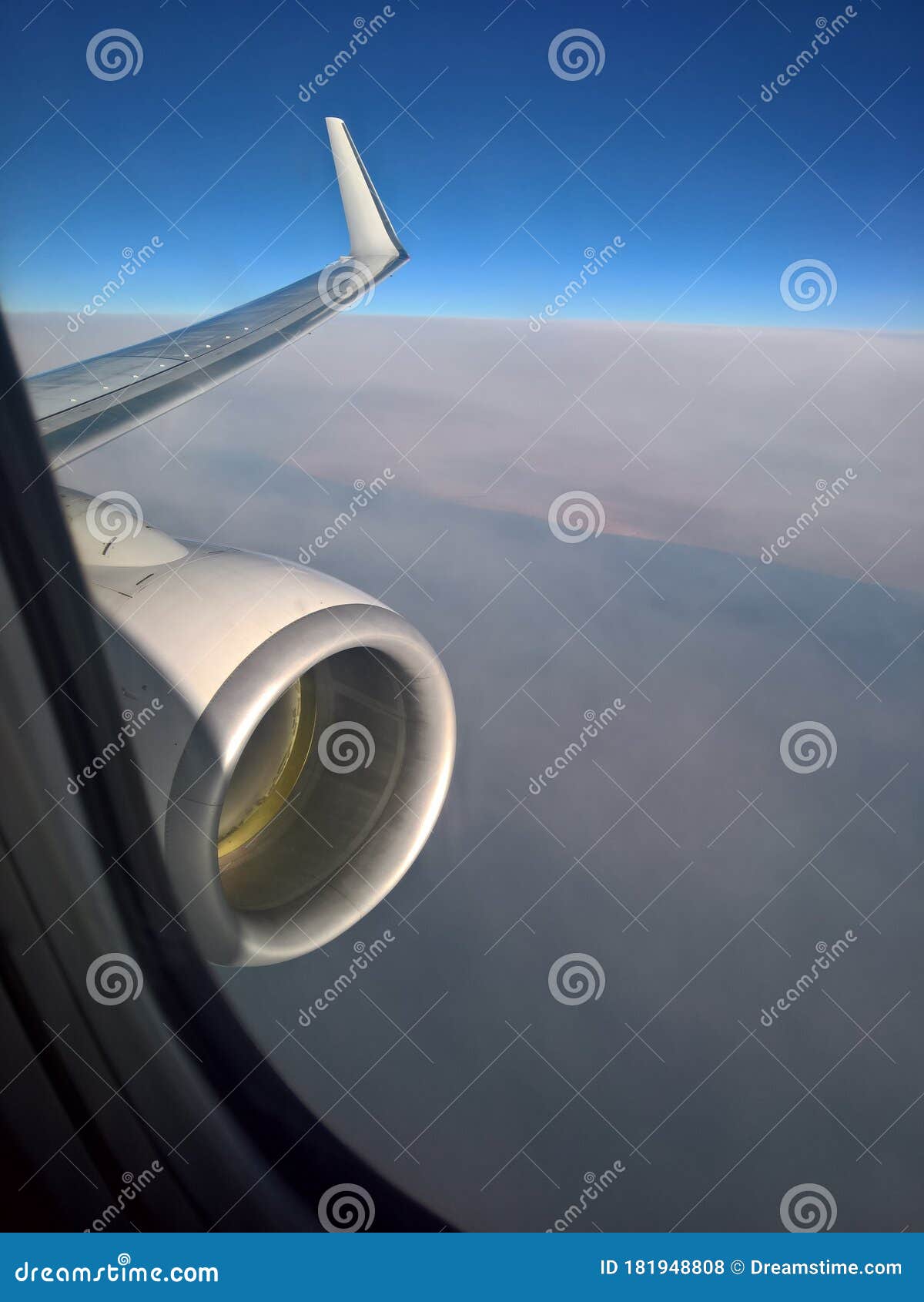 Aircraft B737 800 Window Stock Photos - Free & Royalty-Free Stock ...