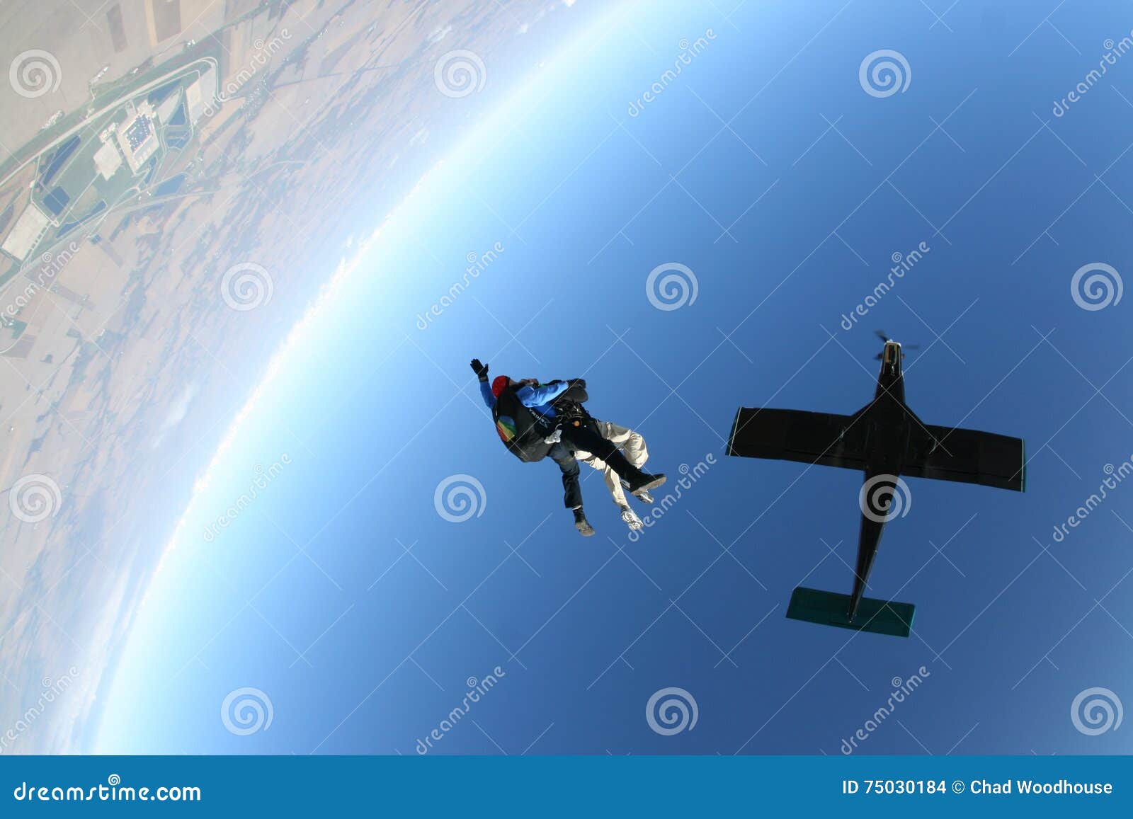Skydive Freefall editorial stock image. Image of skydive - 75030184