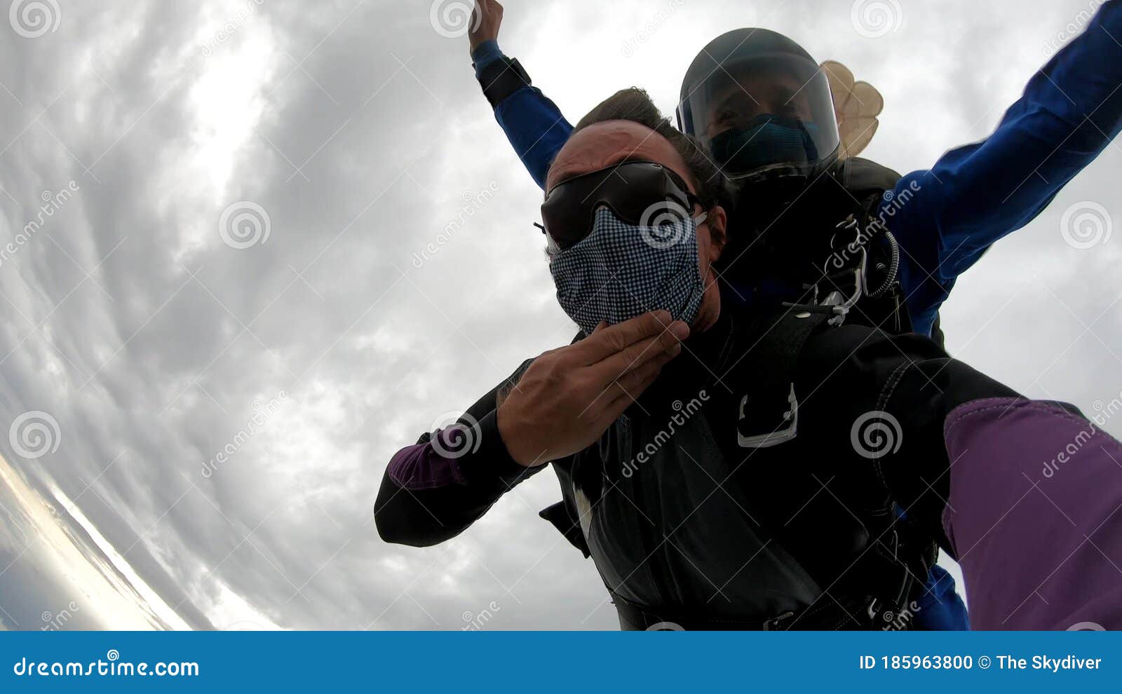 Skydiving Tandem with Protective Mask after the Lockdown Stock Photo ...