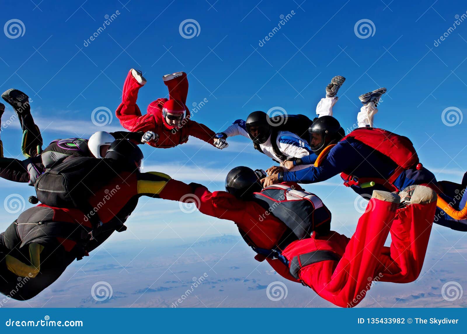 Skydiving Team Work Formation Make a Circle Editorial Photography ...
