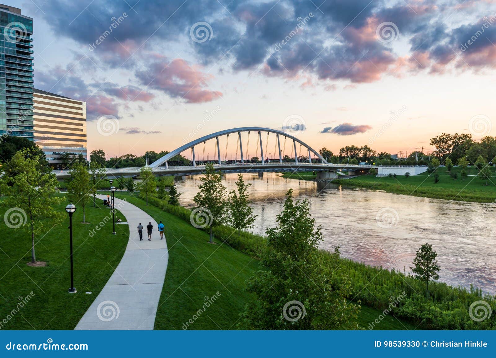 Skyline of Columbus, Ohio from Bicentennial Park Bridge at Night ...