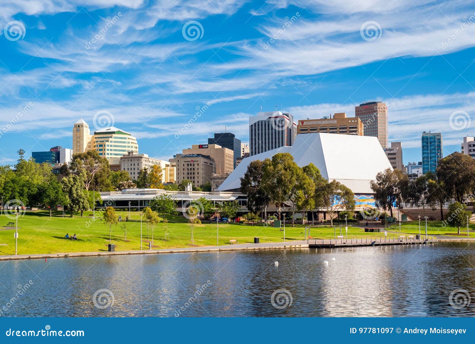 Skyline Da Cidade De Adelaide Em Um Dia Fotografia Editorial - Imagem ...