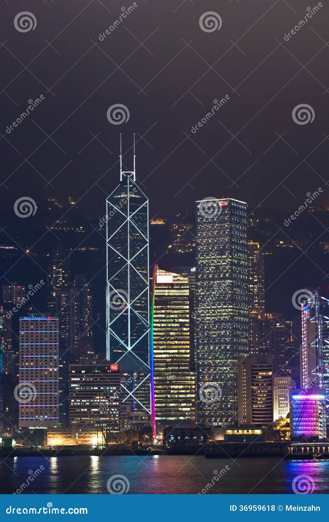 Skyline De Victoria Na Noite Foto de Stock Editorial - Imagem de ...