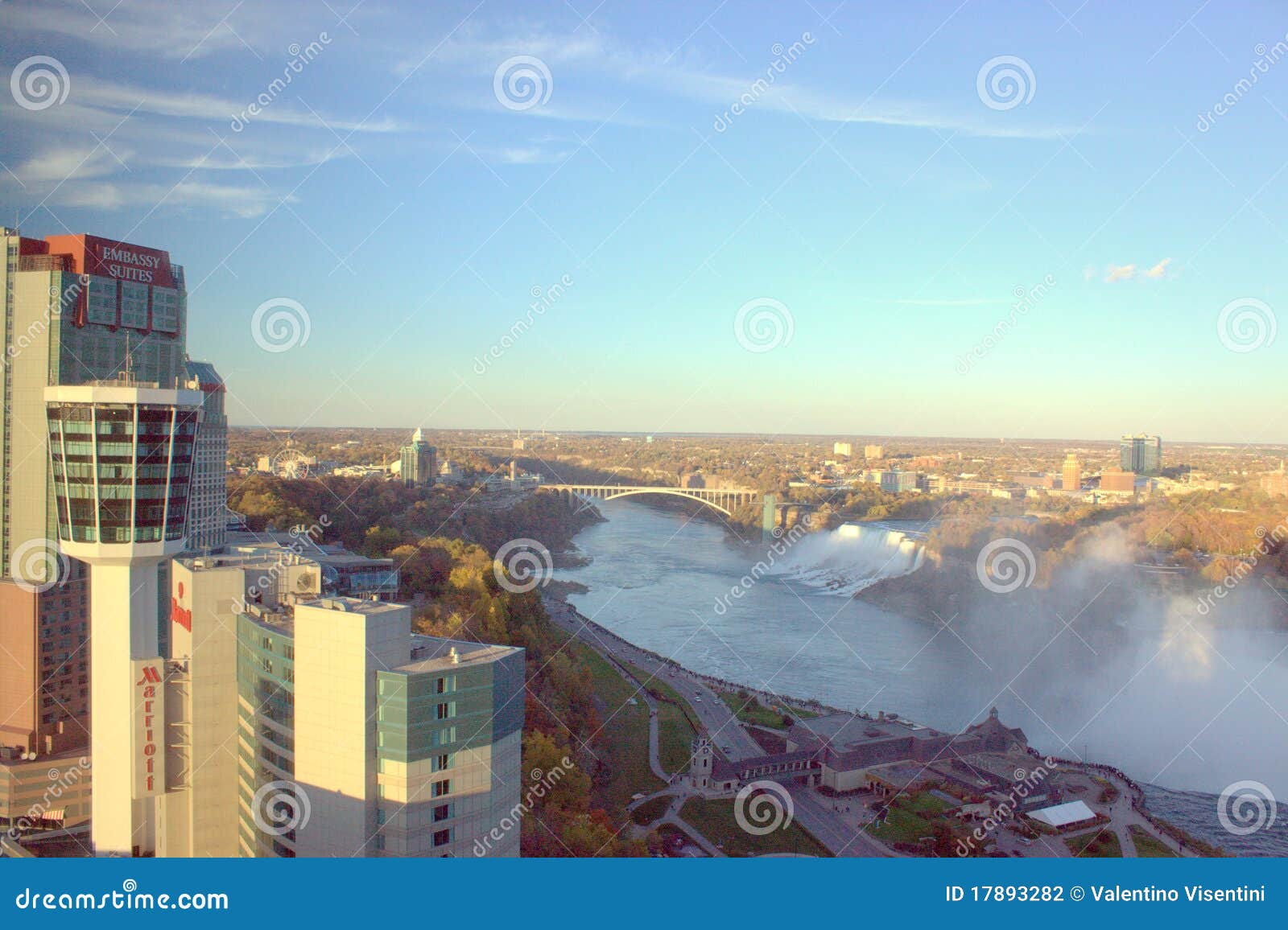 Skyline Niagara Falls editorial photography. Image of chain - 17893282