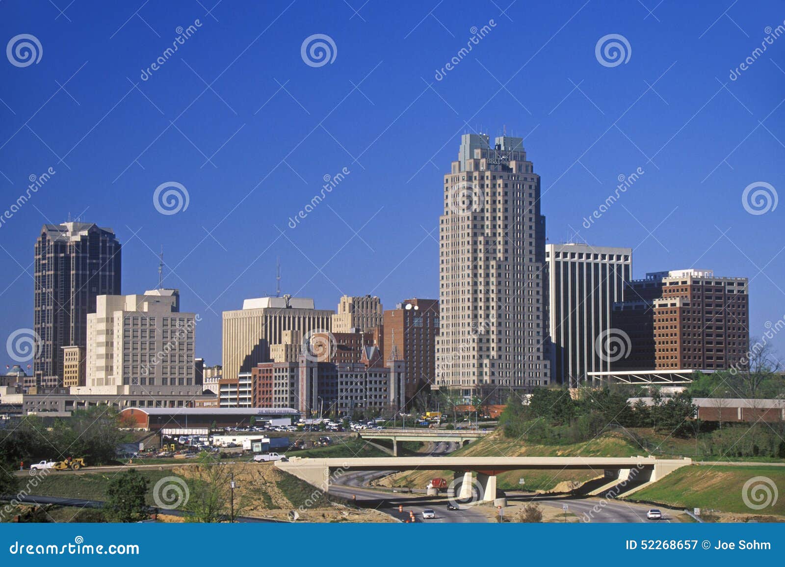 Skyline of Raleigh, NC editorial photography. Image of buildings - 52268657