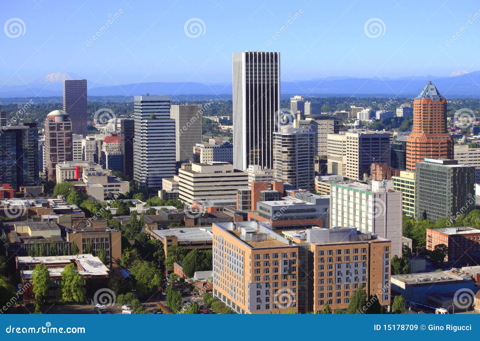 Skyline View of Portland Oregon. Stock Image - Image of parking ...