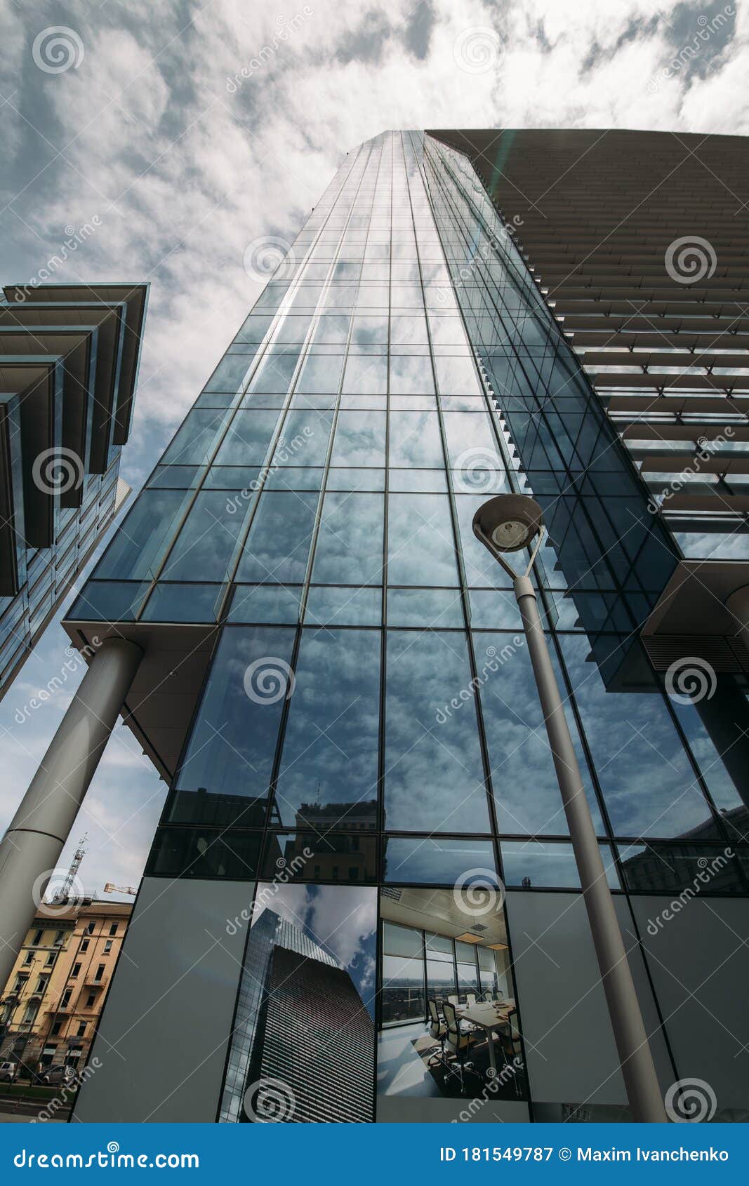 Skyscraper Bottom View Against the Sun Stock Image - Image of outdoors ...