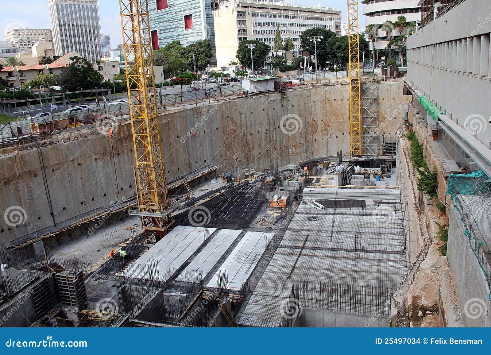 Skyscraper construction stock photo. Image of engineering - 25497034